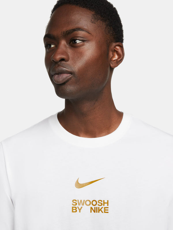 Camiseta Nike Masculina Sportswear - Branca FD1244 - CARINHA DAS MARCAS