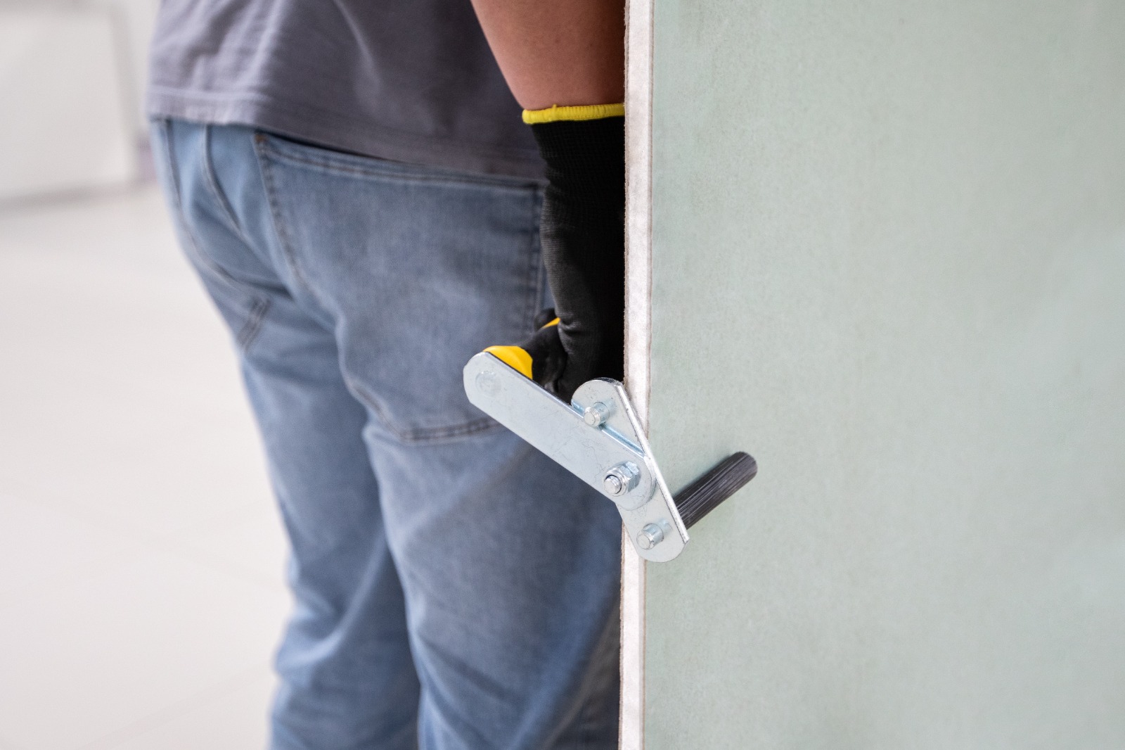 Suporte para Carregar Chapas de Drywall e MDF - Deville Kerr