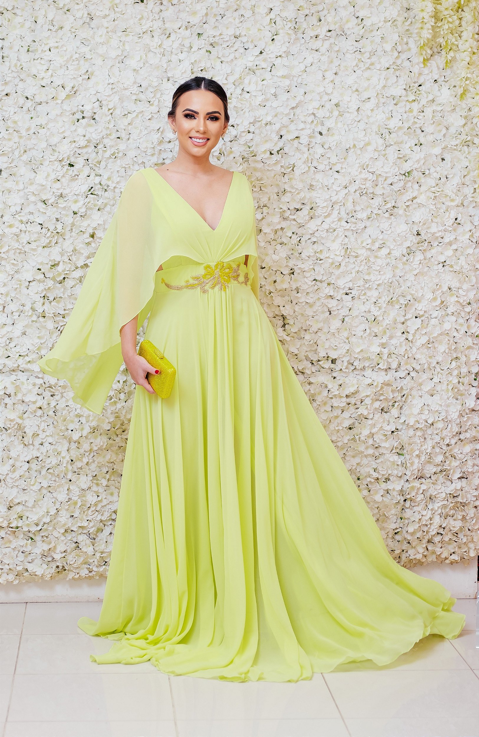 VESTIDO VERDE LIMA CAPA COM DETALHE BORDADO NA CINTURA - Closet das 2