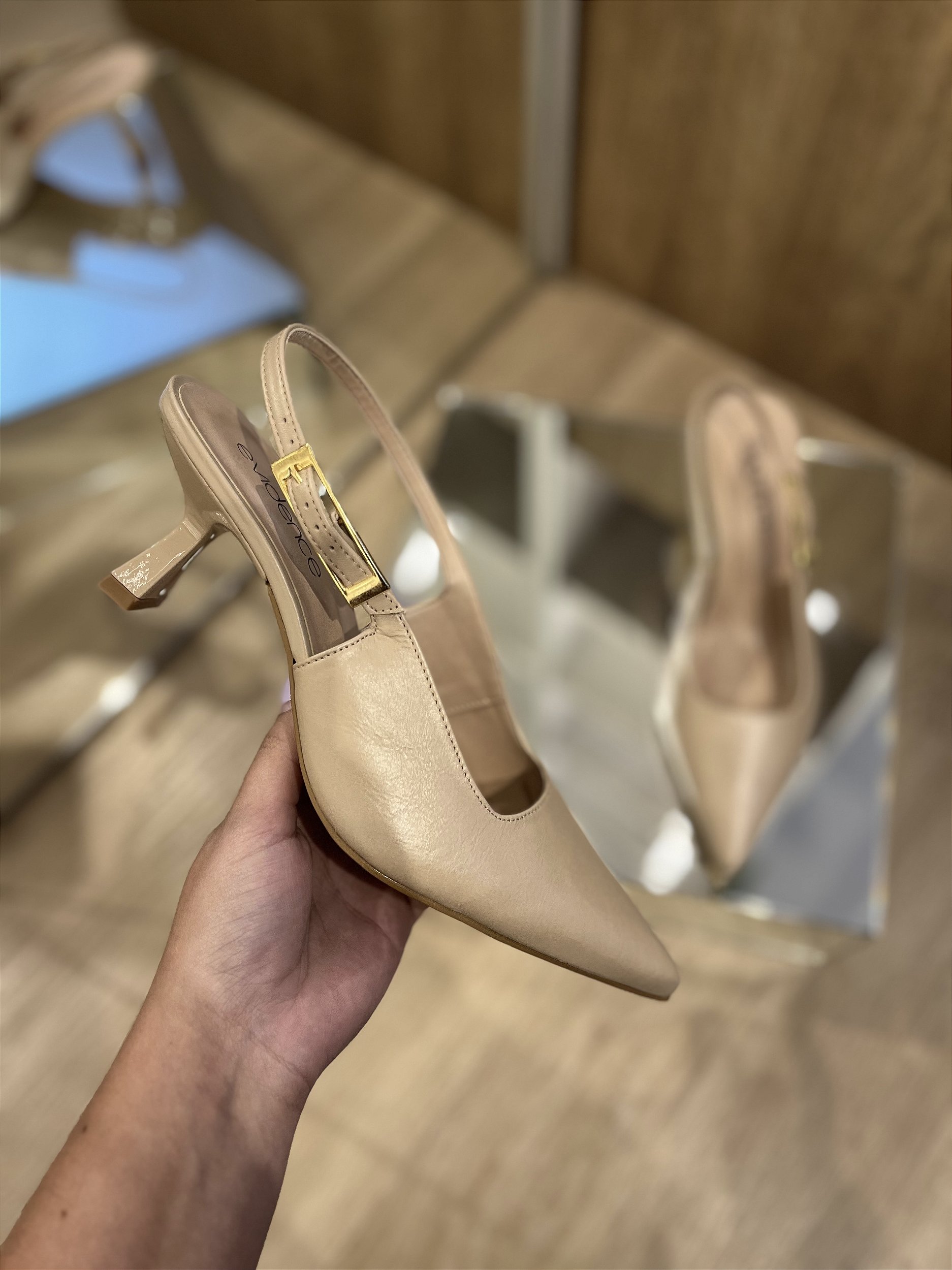 Scarpin Slingback Couro Bistrô 7cm Cássia - Evidence Acessórios
