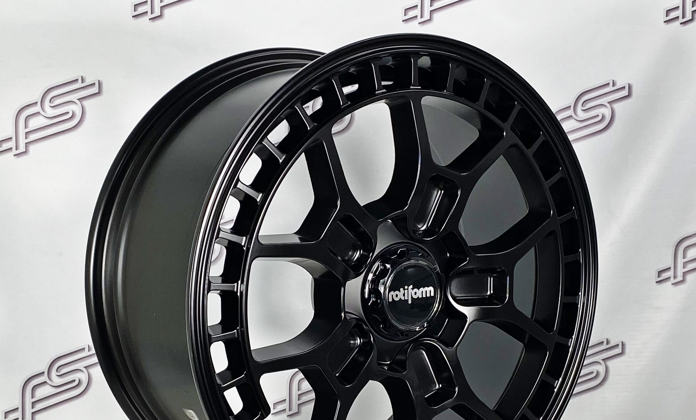 Jogo De Rodas Rotiform ZMO-M R180 Preto Semi-Brilho 5x112 - 18x8,5 ...