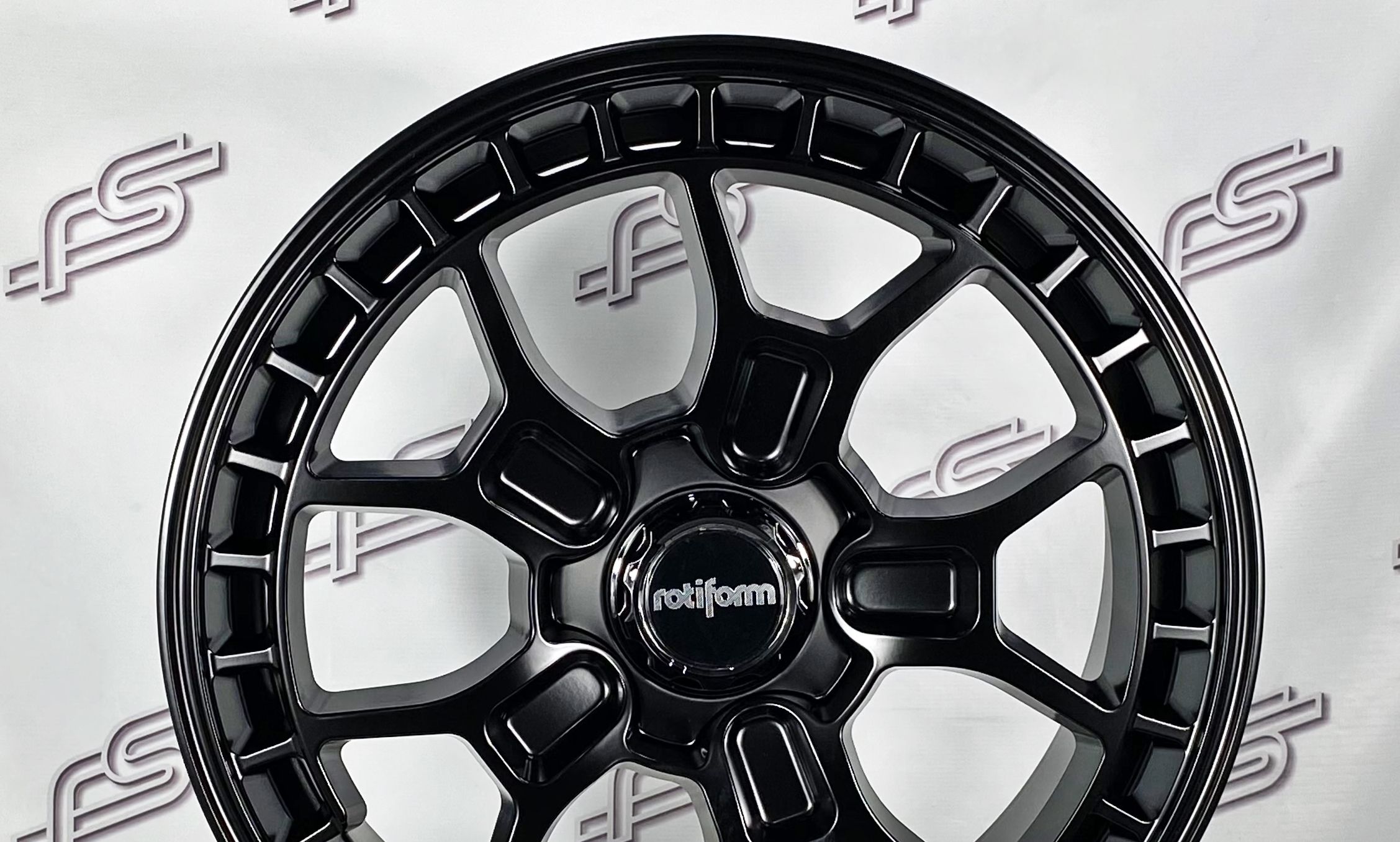 Jogo De Rodas Rotiform ZMO-M R180 Preto Semi-Brilho 5x112 - 18x8,5 ...