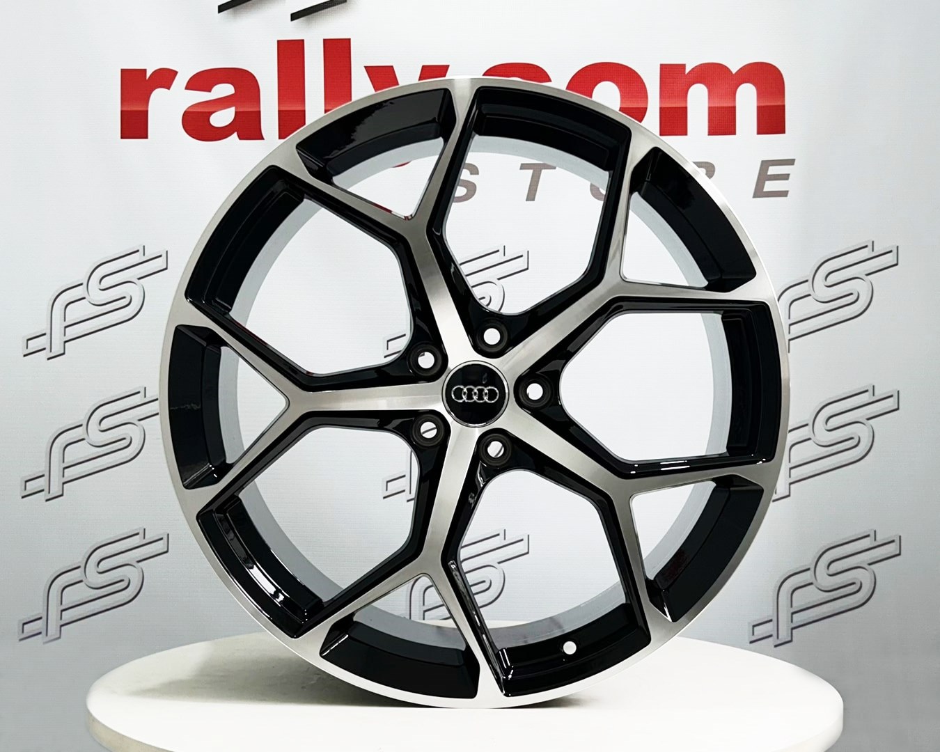Jogo de Roda Audi RS5 Preto Brilhante Diamantado 5x112 - 20x9 Offset 30 - Rally Som Store ...