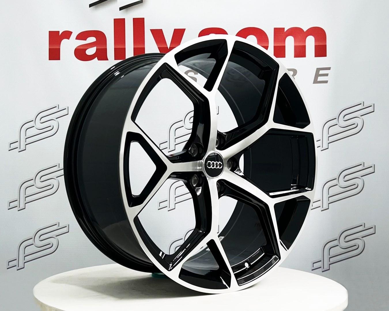 Jogo de Roda Audi RS5 Preto Brilhante Diamantado 5x112 - 20x9 Offset 30 - Rally Som Store ...
