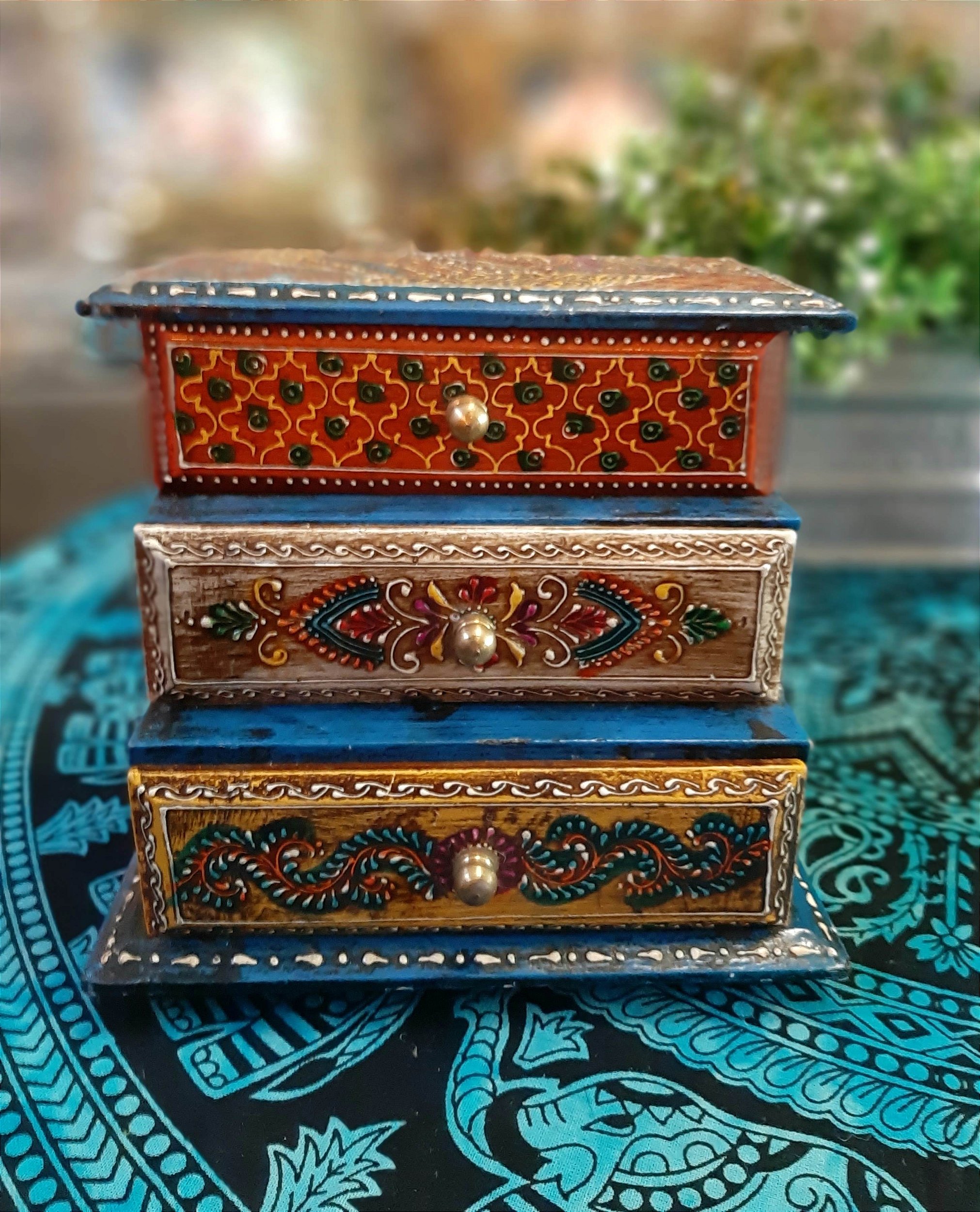 GAVETEIRO ENCANTADO - Arati