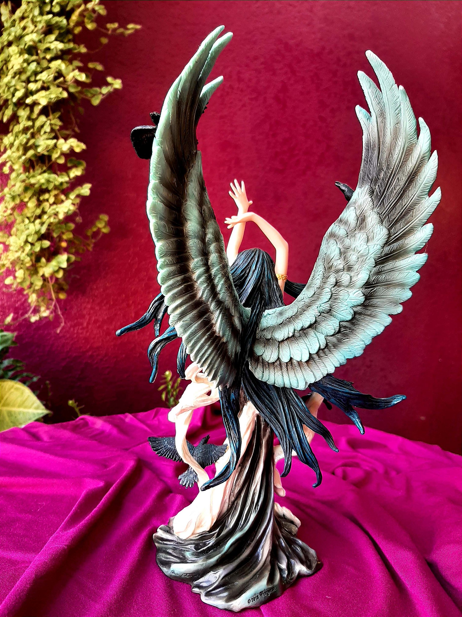 FADA DOS CORVOS POR NENE THOMAS, VERONESE - Arati