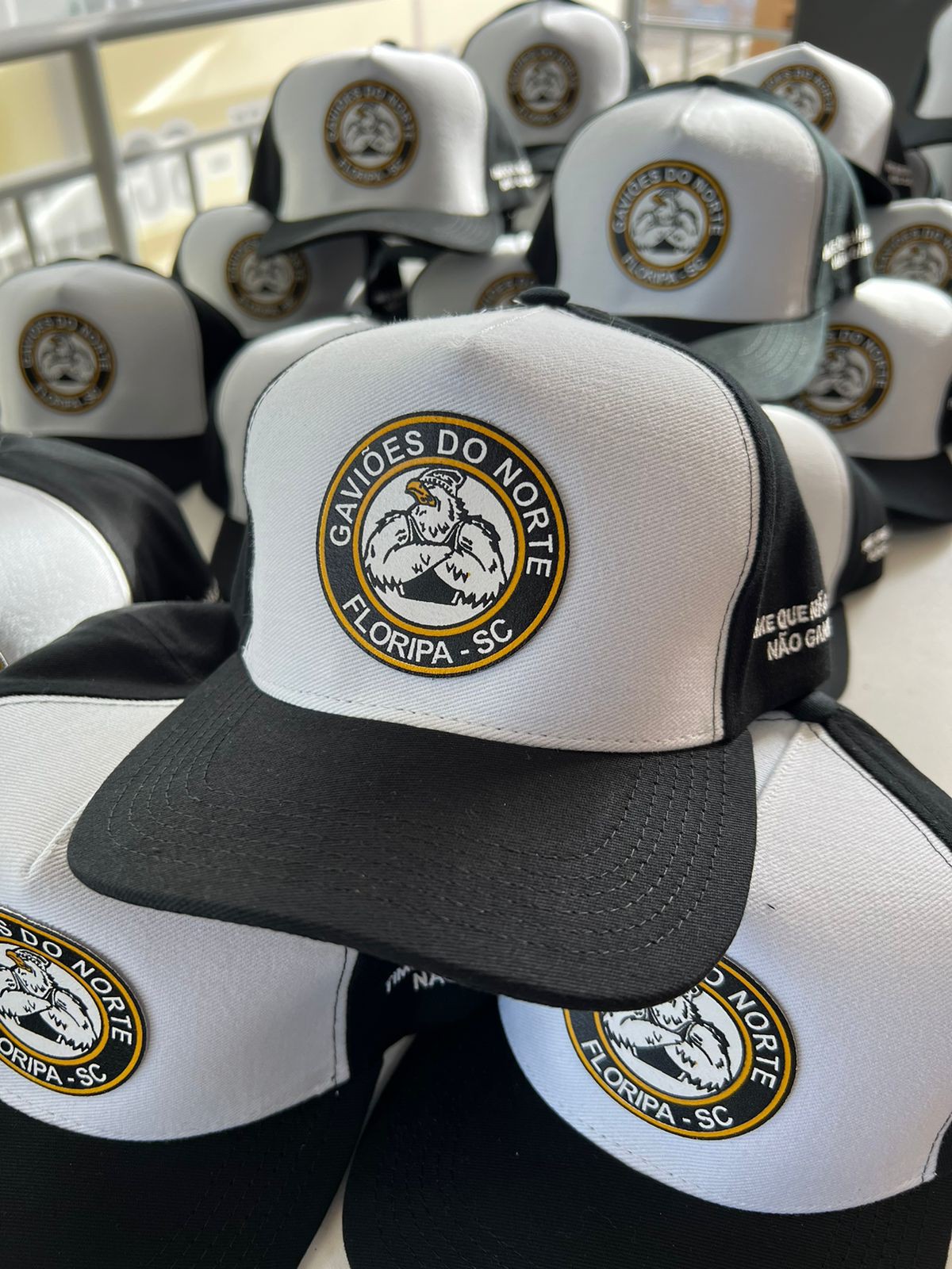 Boné Personalizado Estampa Silk Relevo Frontal - 50 UNIDADES - Home ...