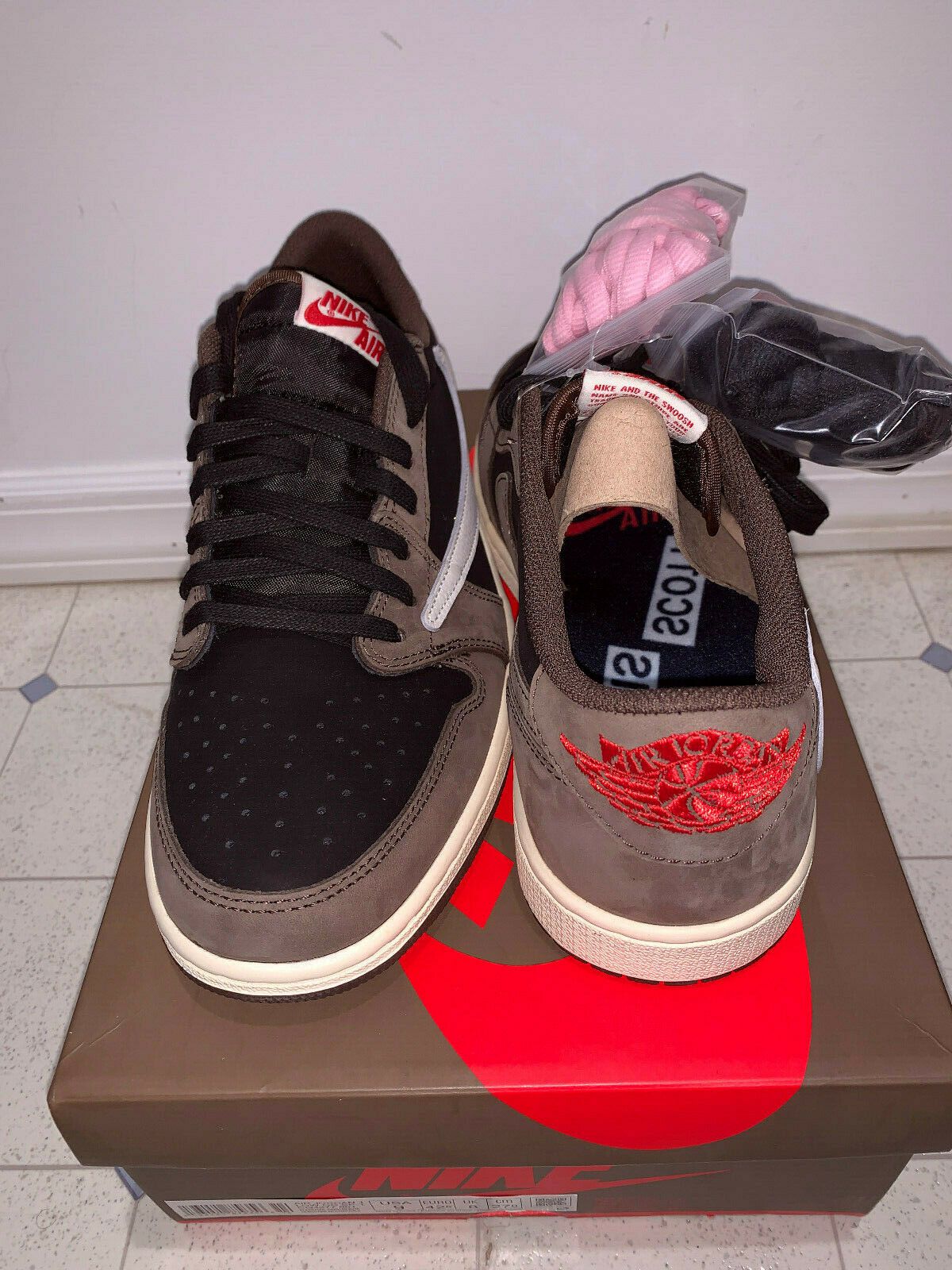 Air Jordan 1 Travis Scott Low - Boutique ZeroUm | Conceito Air Jordan 1 Travis Scott Low - Boutique ZeroUm | Conceito