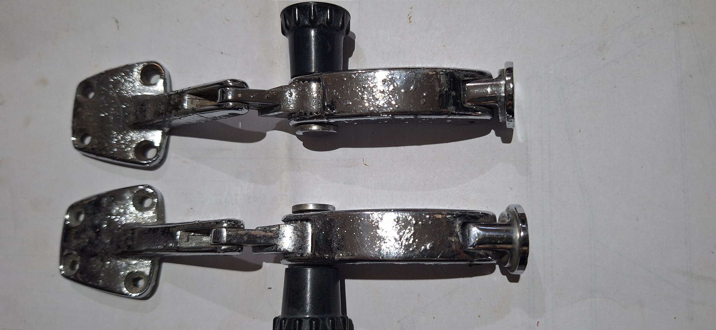 SP2 - Par de trinco do vidro basculante lateral traseiro original VW ...