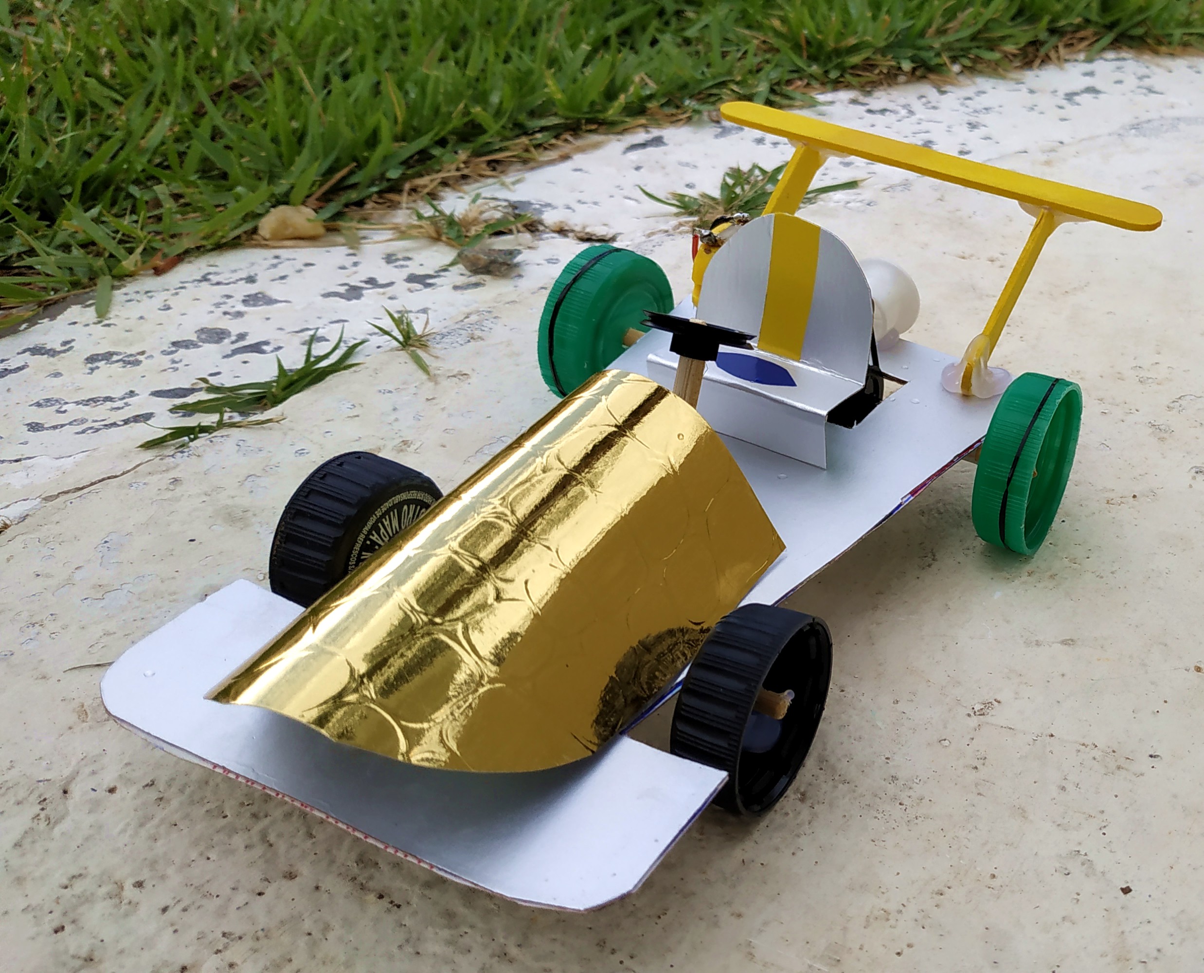 Carrinho de corrida F1 DIY - Faça Você Mesmo - Robótica Educacional ...