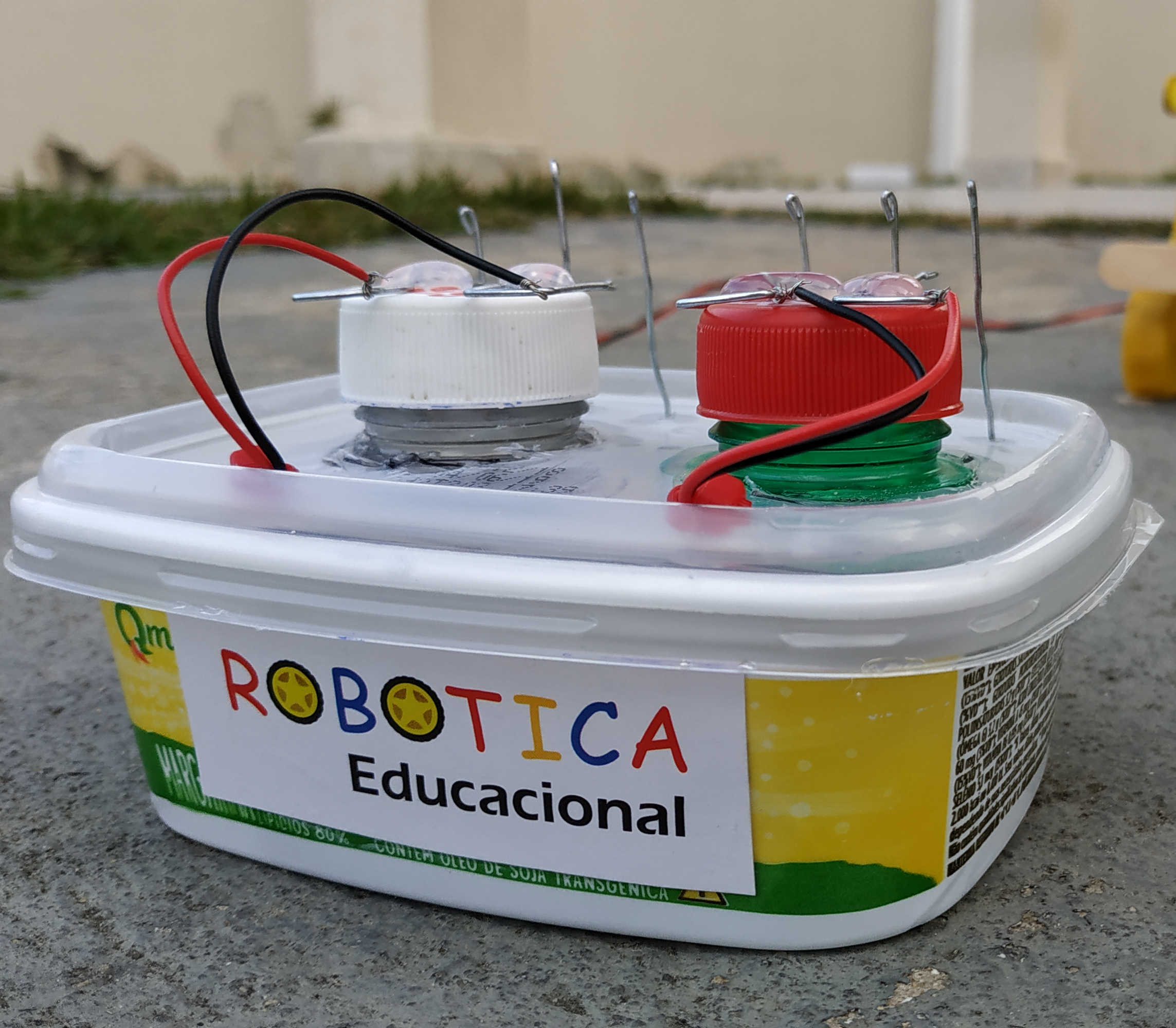 Carro Sumobot DIY - Experimento criativo para Educação maker - Robótica ...