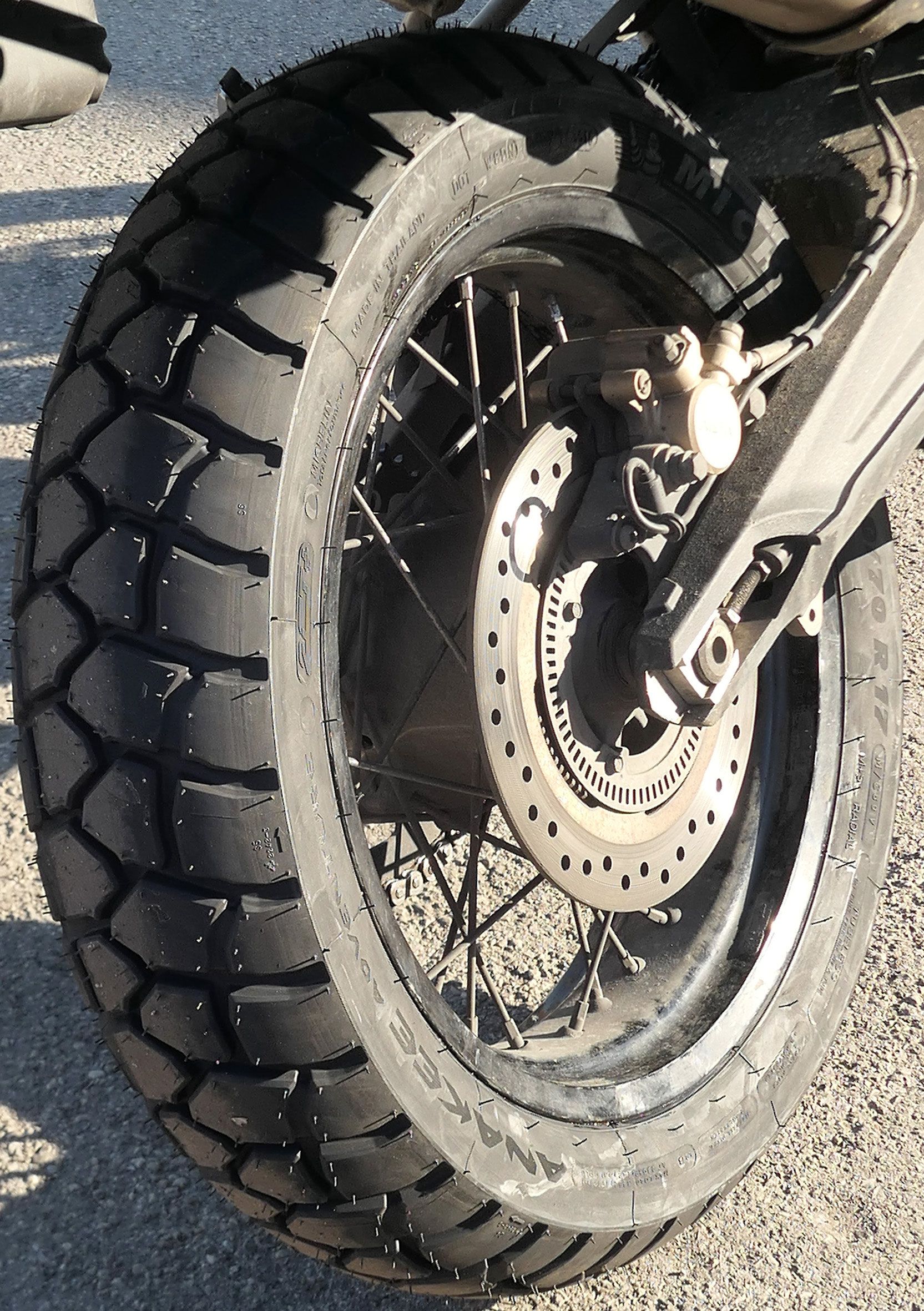 Pneu Michelin Anakee Adventure - Traseiro - 150/70-17 - ForMoto ...