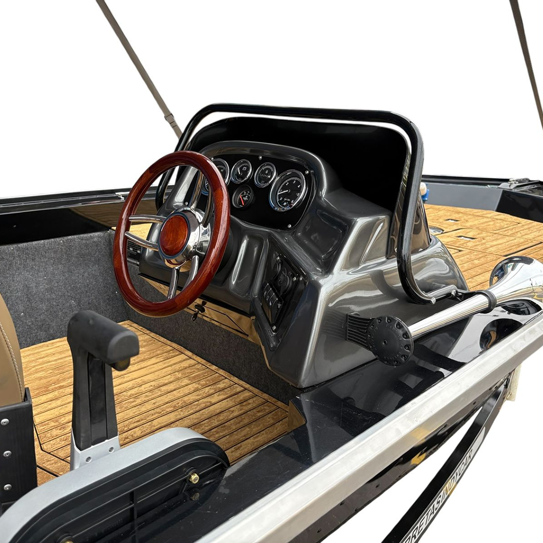 Barco Martinelli Strike 6.0 Freedeck + Suzuki 100 HP 4T Part. Elétrica ...