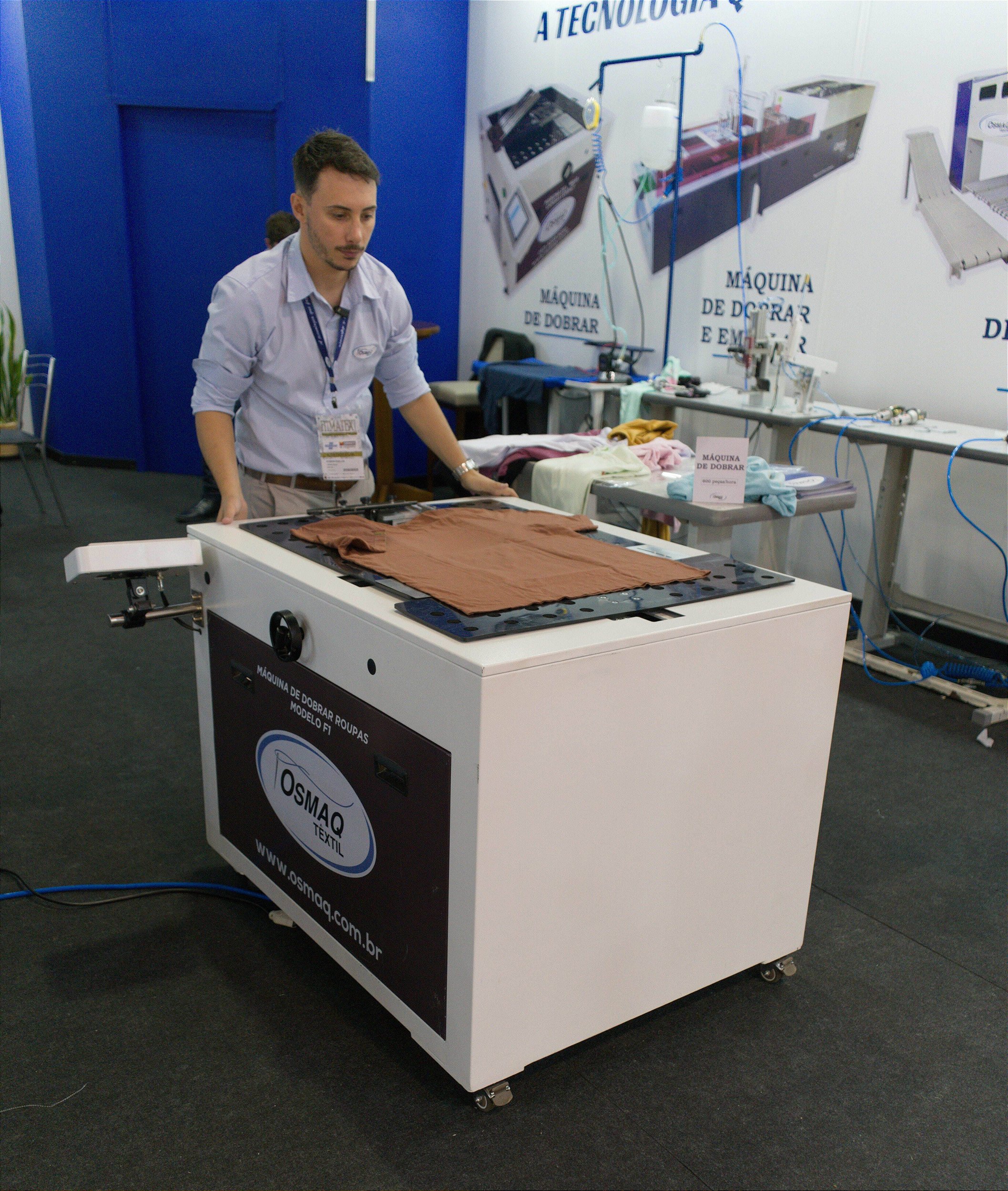 Máquina de Dobrar Roupas OSMAQ - Osmaq - Tecnologia e Produtividade