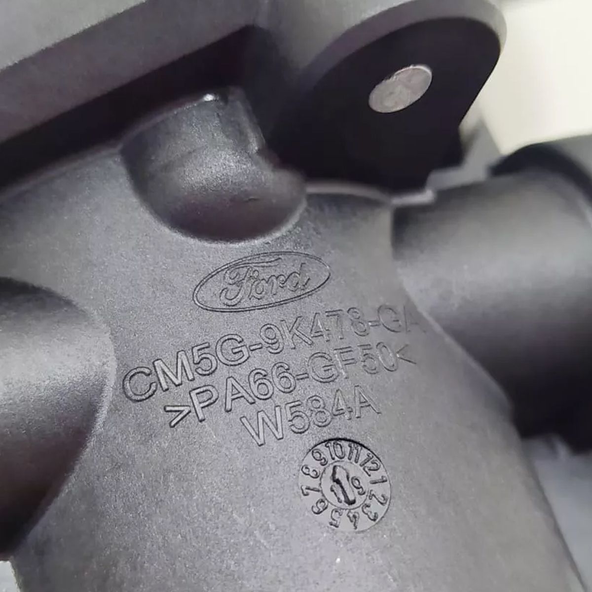 Kit carcaça da válvula termostática completa Ford CM5Z8592B para Ka ...