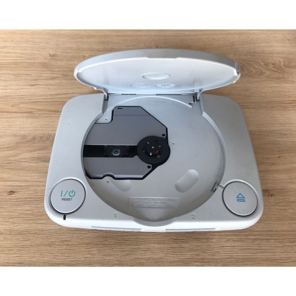 Console PSOne Slim Com 2 Controles Usado - Meu Game Favorito