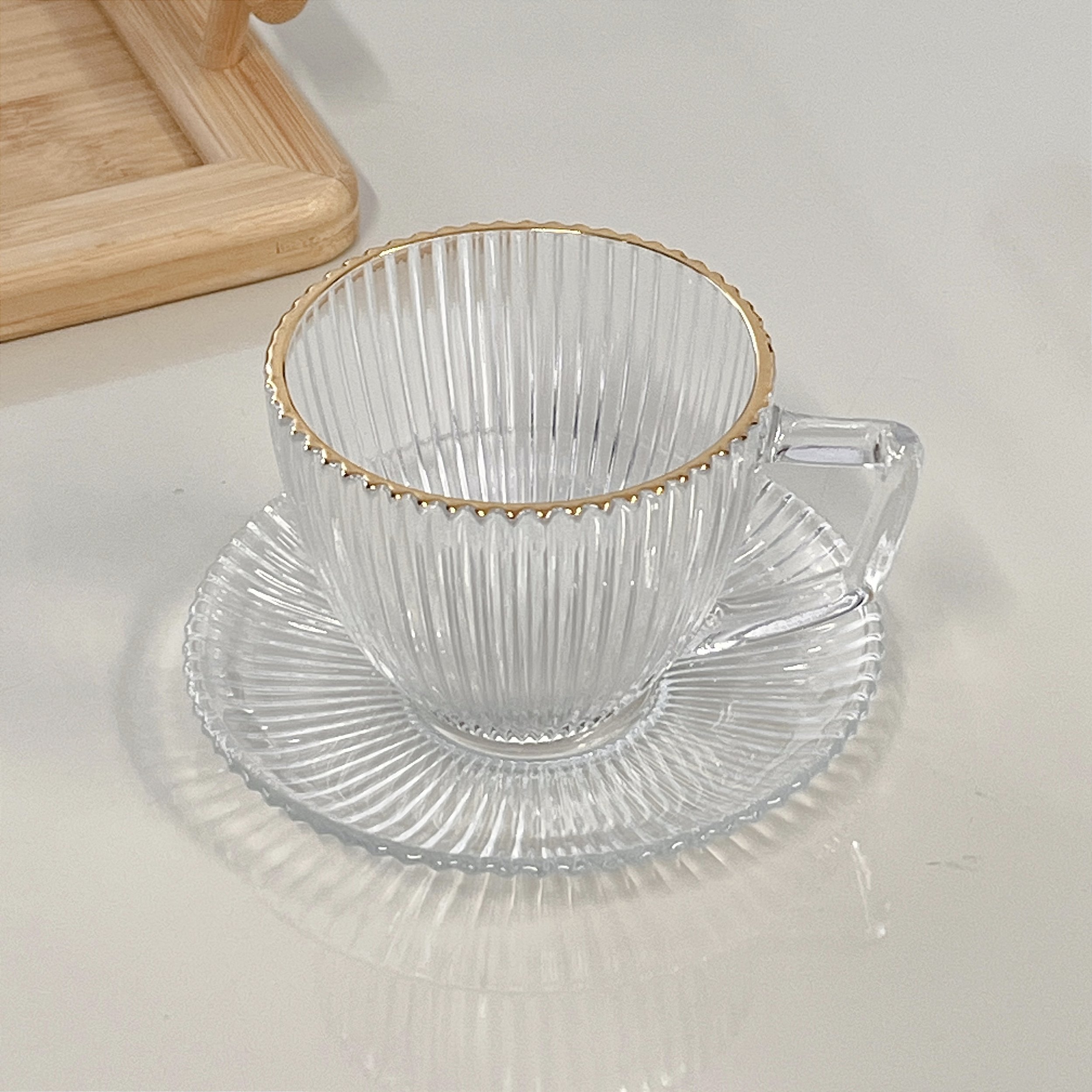 CONJUNTO XÍCARAS CHÁ DE VIDRO BORDA DOURADA GRAFIATO 6 UN - A loja ...