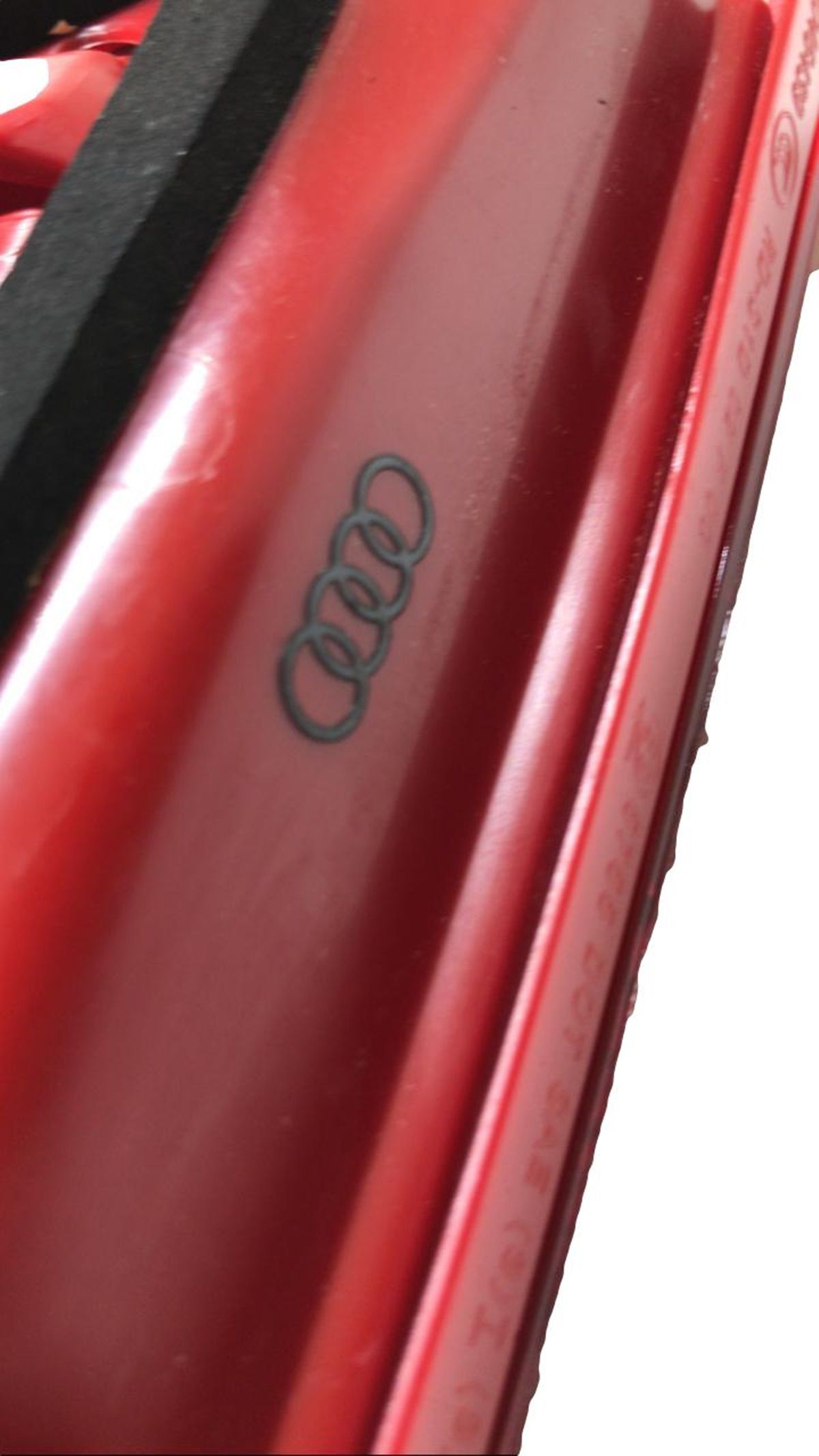 Lanterna Tampa Traseira Audi A6 09/11 Original 4F5945093e - GSANTOS ...