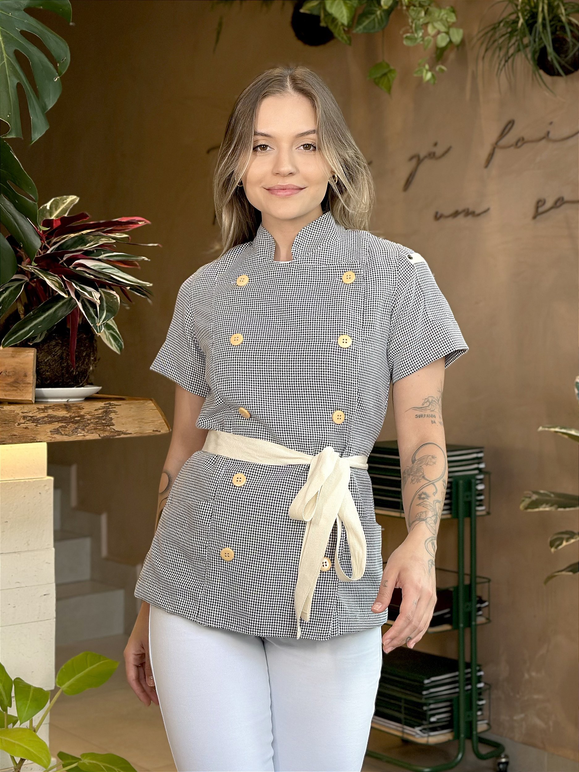 Dólmã Feminina Minimalista em Sarja Alfaiataria | Uniblu Uniformes ...