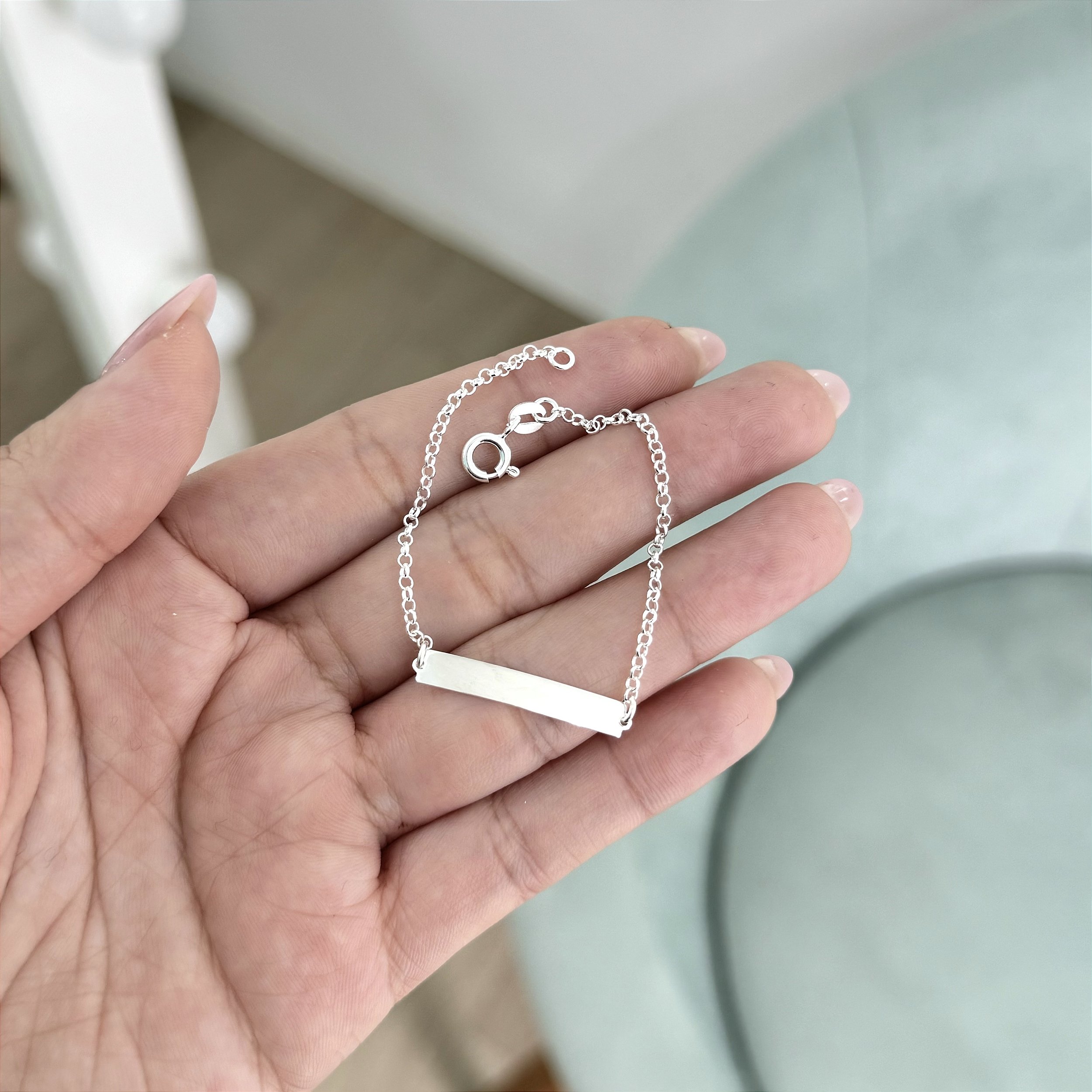 Pulseira Infantil Plaquinha - Prata 925 - Amori | Joias em Prata 925