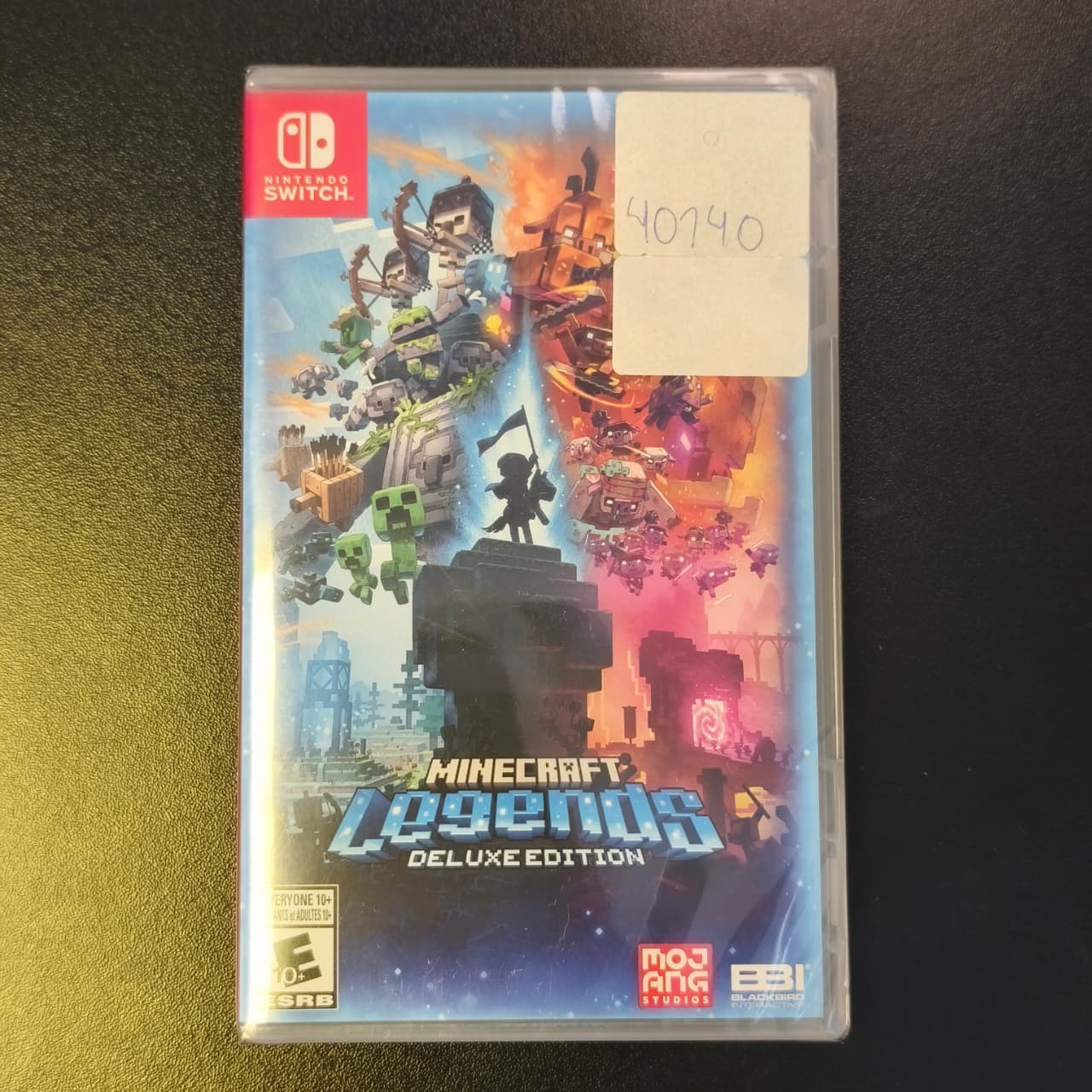 MINECRAFT LEGENDS: DELUXE EDITION - SWITCH - MOOVE GAMES