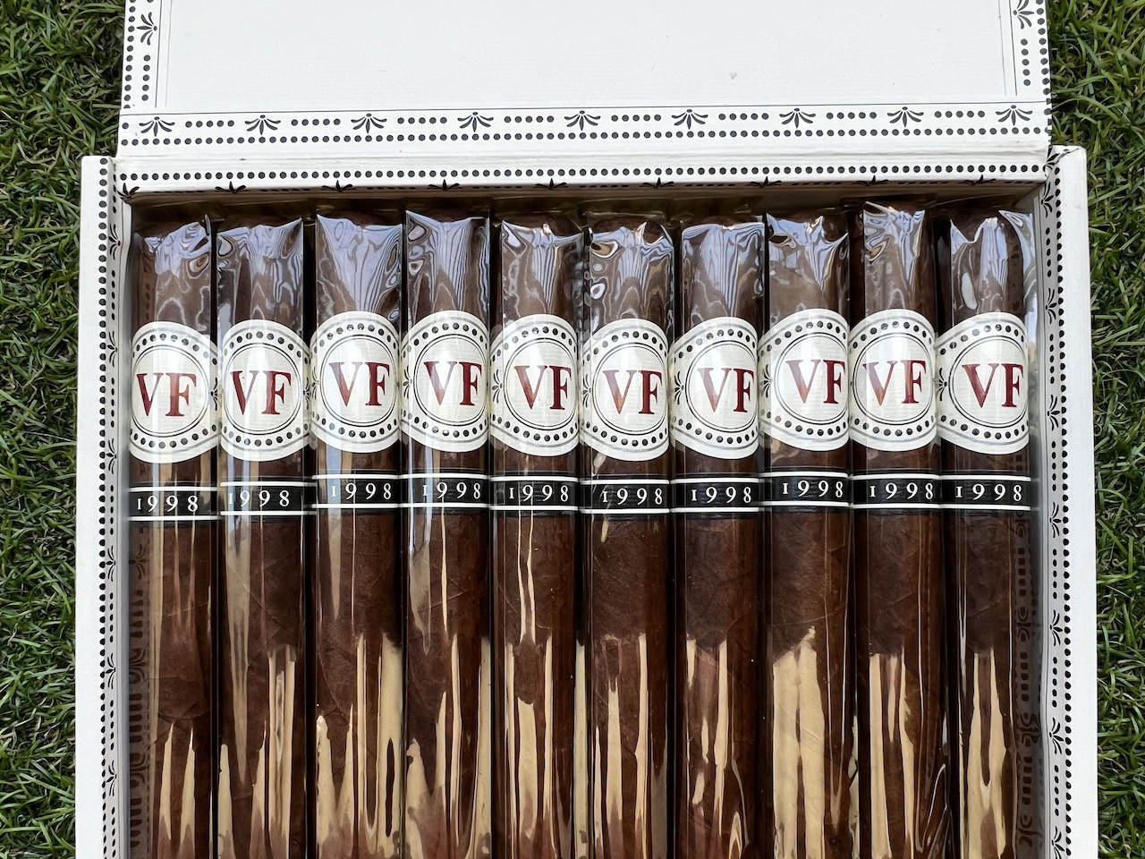 Charuto Vegafina 1998 46 Corona - Caixa Com 10 - PipeSmoking360 ...