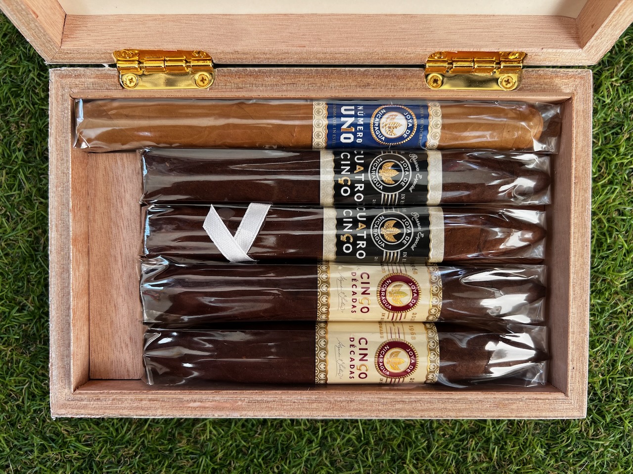 Kit Charutos Joya Seleccion Especial Obras Maestras - PipeSmoking360 - Cachimbos e Charutos