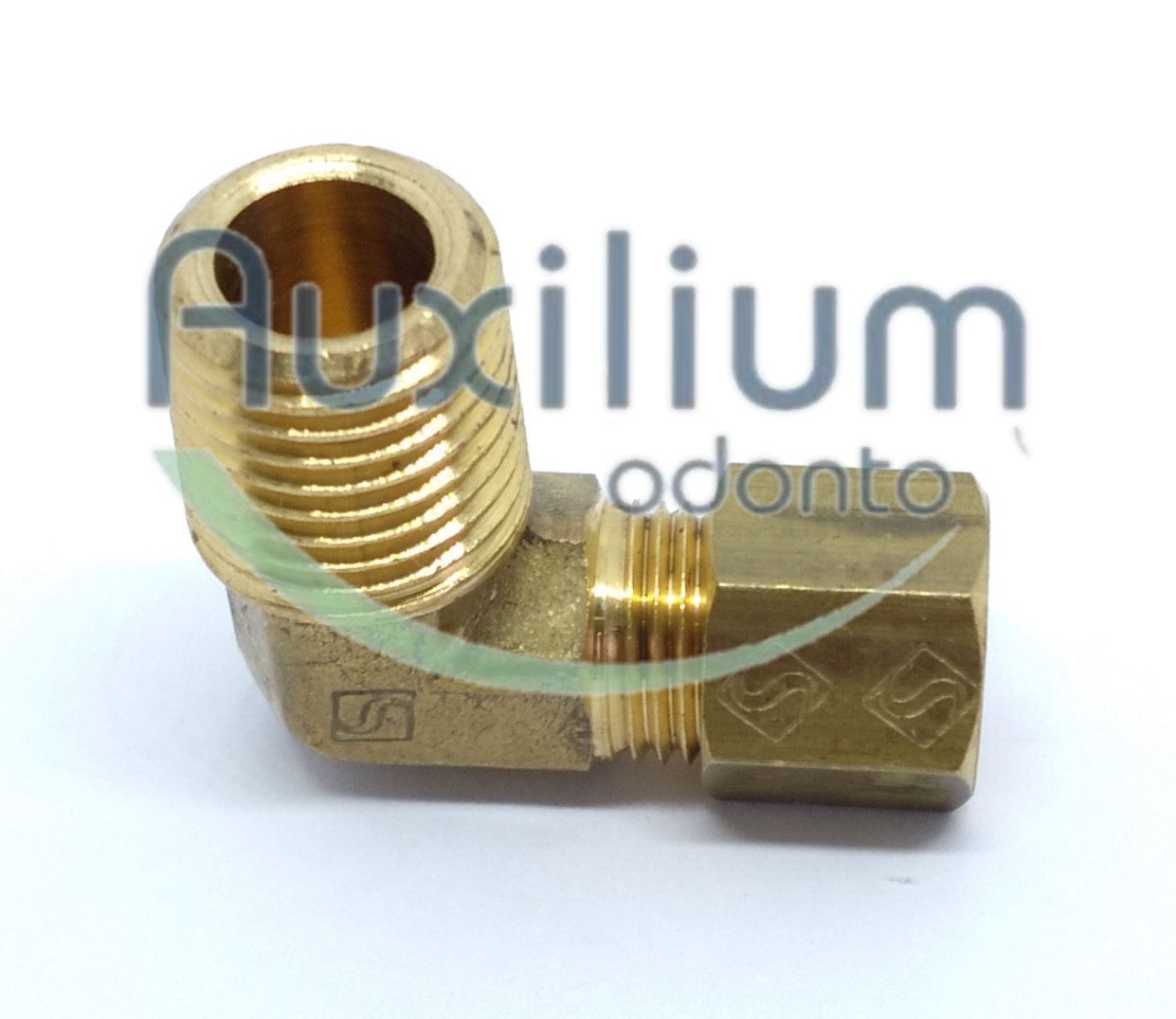 CONECTOR COTOVELO MACHO 1/4X1/4NPT VT C/ TUBO MPR.00136 - Auxilium Odonto