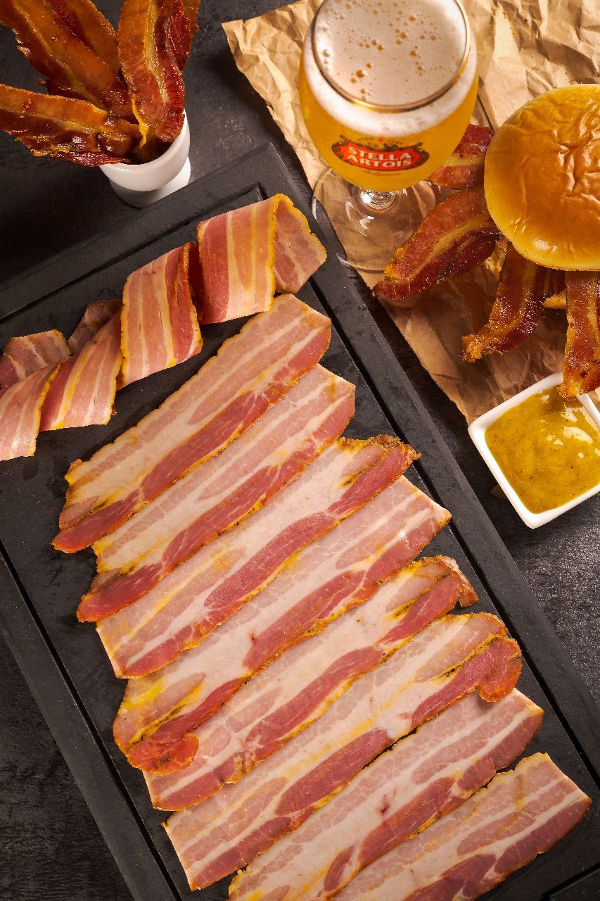 Bacon Premium Defumado fatiado - Produto Artesanal - Coldsmoke ...