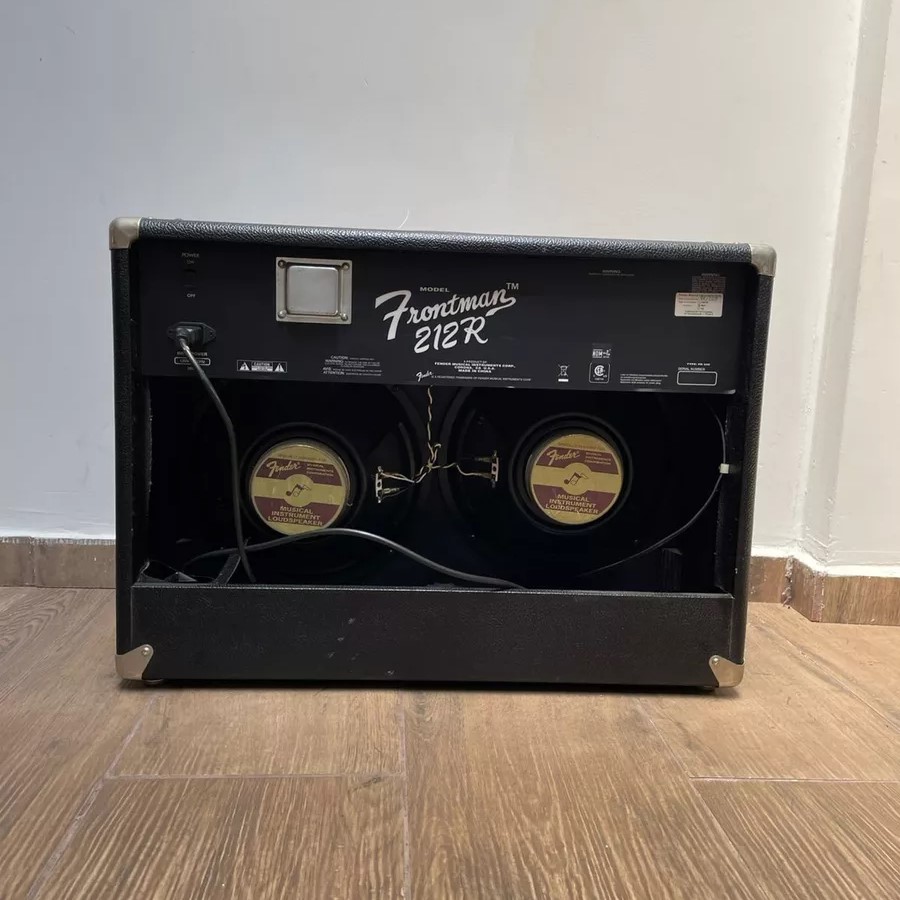 pagamento metade do Amplificador Fender Frontman 212r semi novo - Loja ...