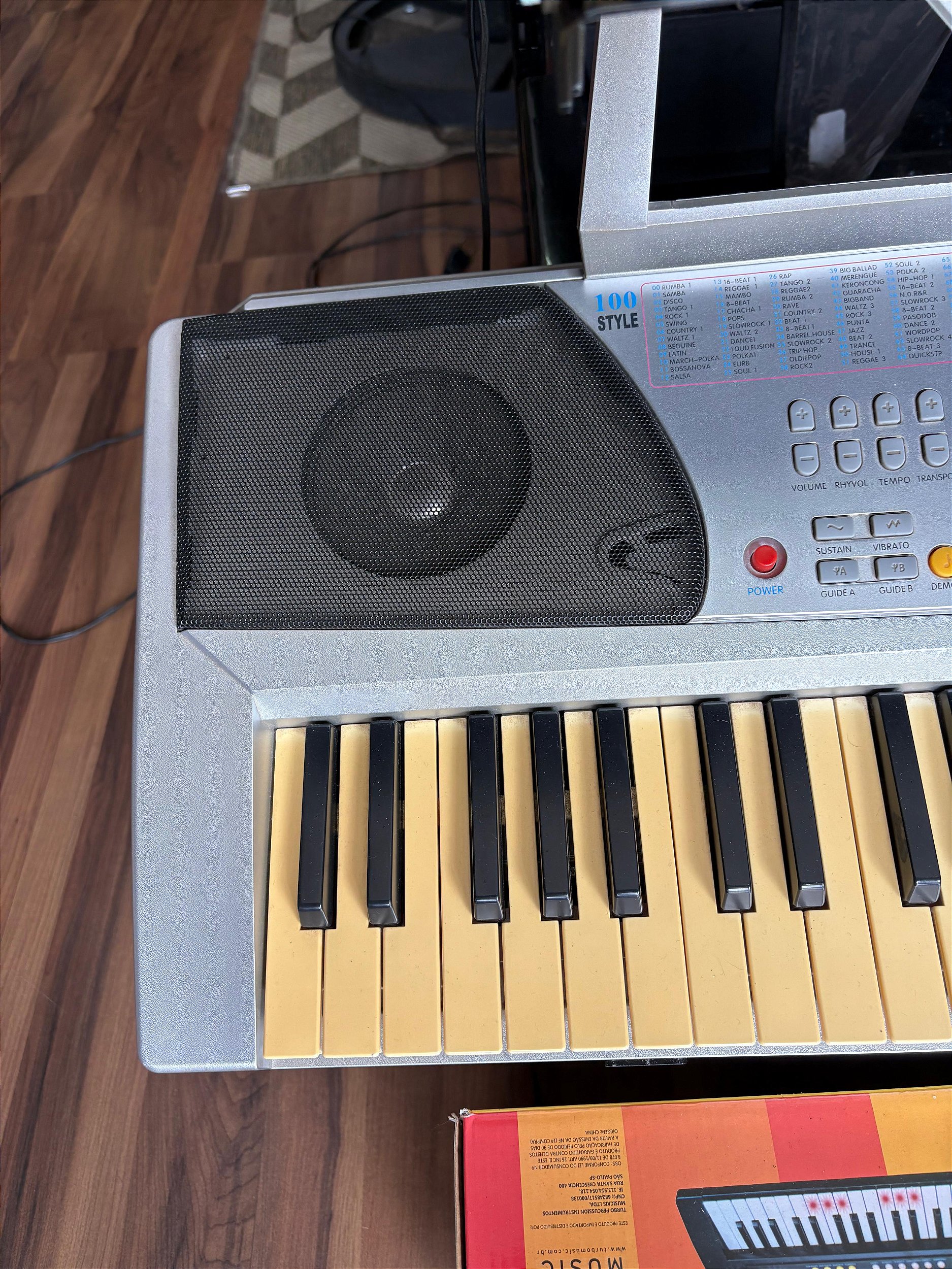Teclado Iniciante Csr – Usado - Loja de Instrumentos Musicais São ...