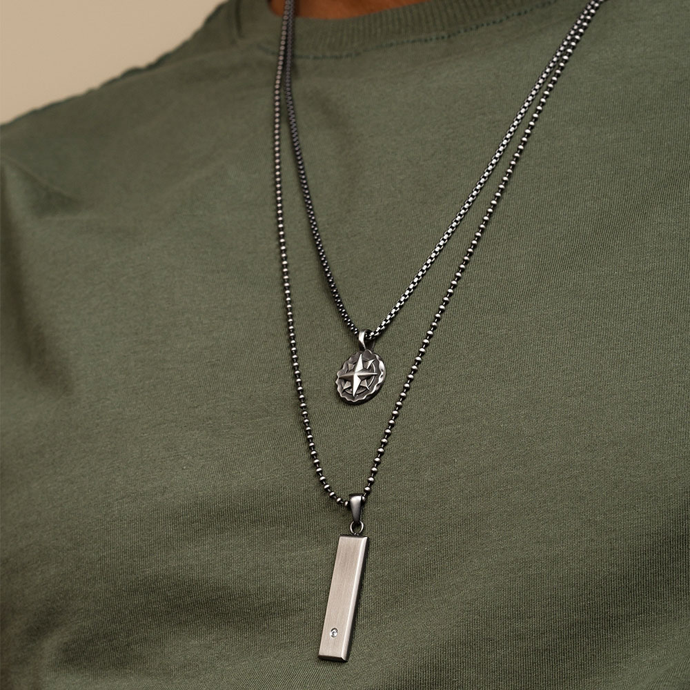 Compre Colar Masculino Placa Zircônia em Aço inoxidável | VQ For Men ...