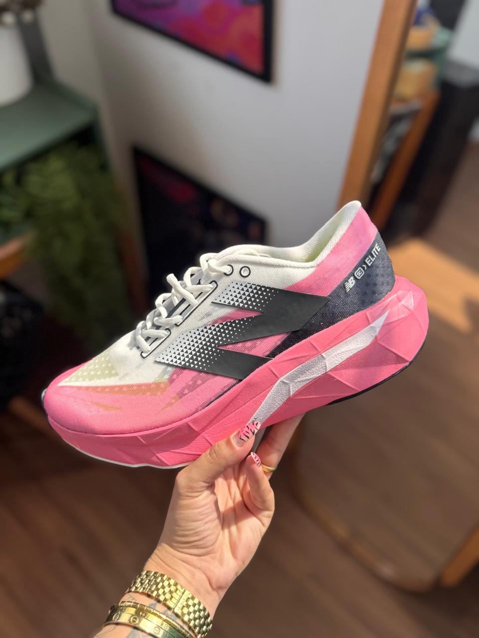 Tênis NB V4 Pink - Laura's Boutique - Sapatos Exclusivos