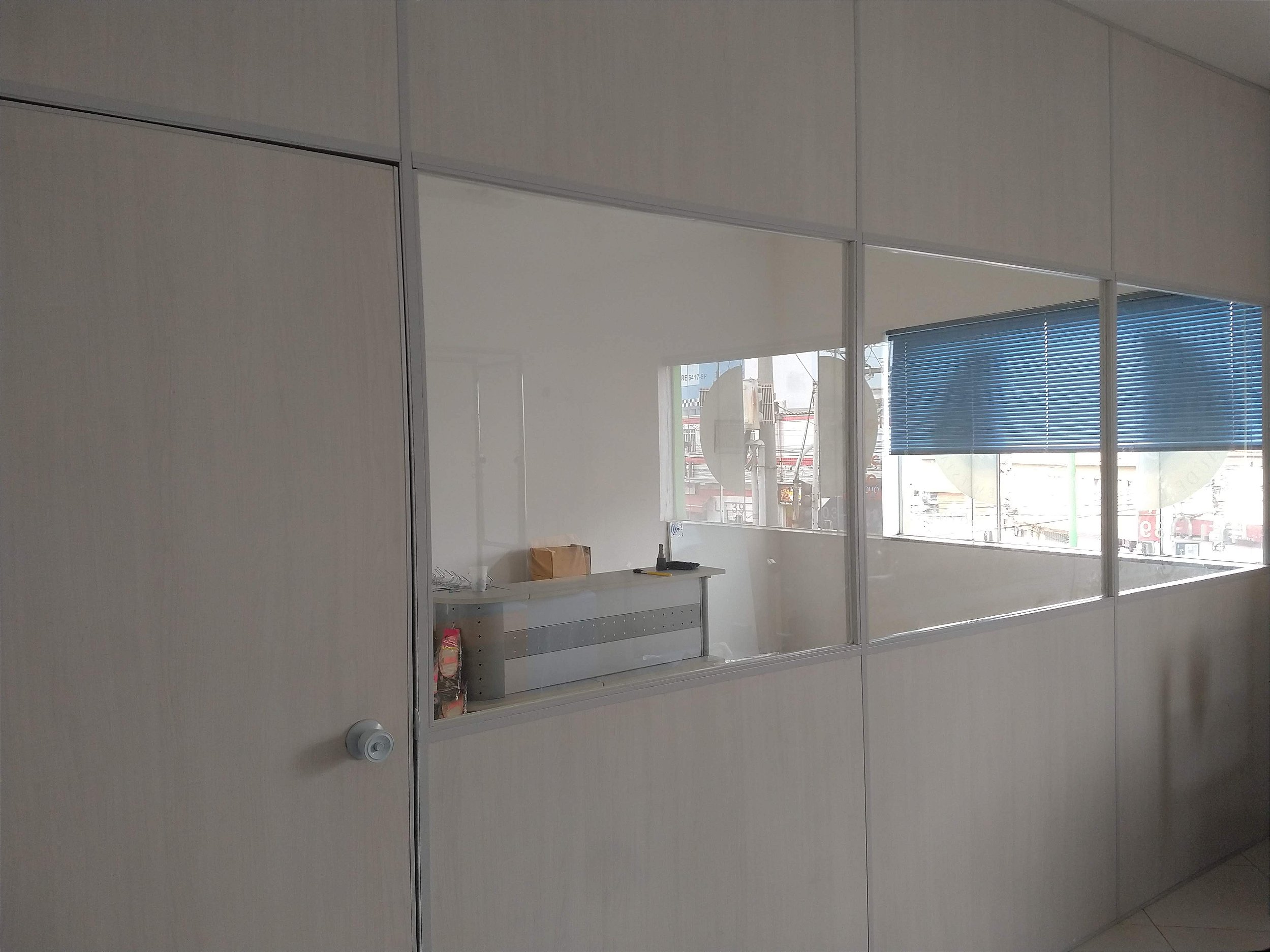 Divisoria de eucatex-Escritorio-equipes de montagem - Forro PVC, Forro ...