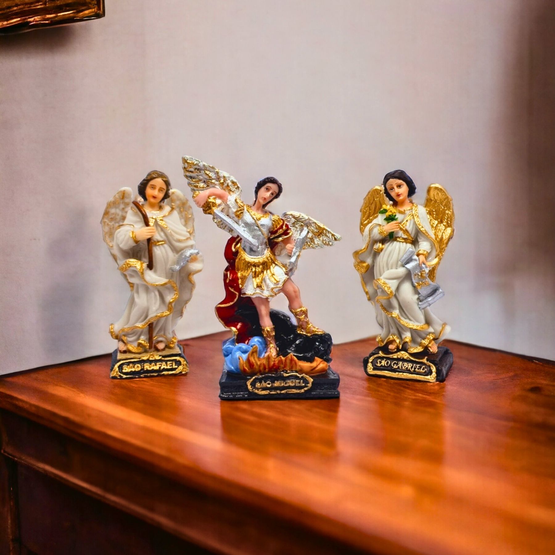 Tres Anjos Arcanjos São Miguel Gabriel E Rafael 15cm - Divinário ...