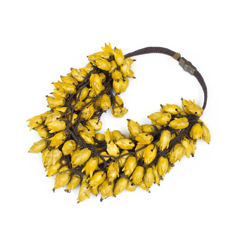 Colar de Flor de Inajá Curto Cheio - Maria Oiticica Biojoias - biojoias ...