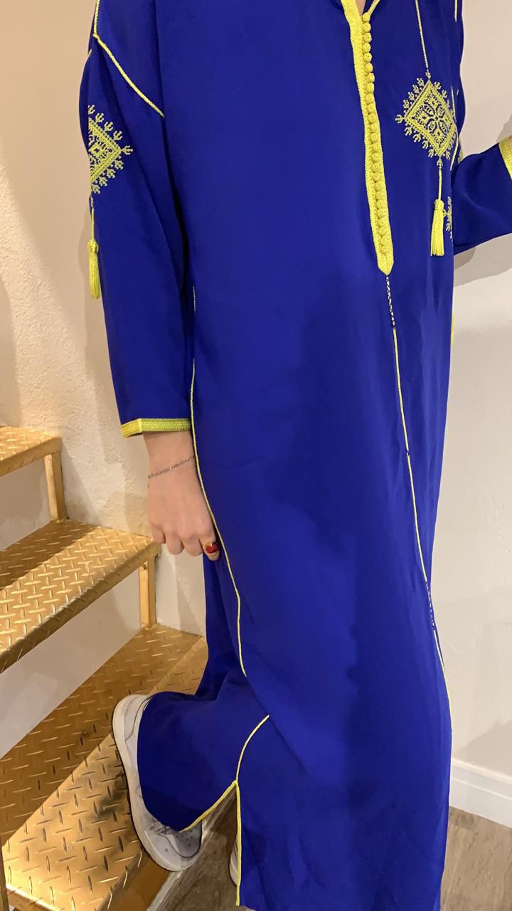 Galabia Azul com Capuz - Marrocos - Al Ward - O mundo árabe e seus aromas