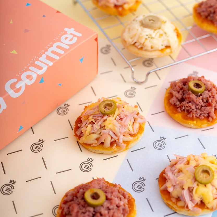 Mini Pizza de Presunto e Queijo Congelada - 12 ou 24 Unidades - Caixa ...
