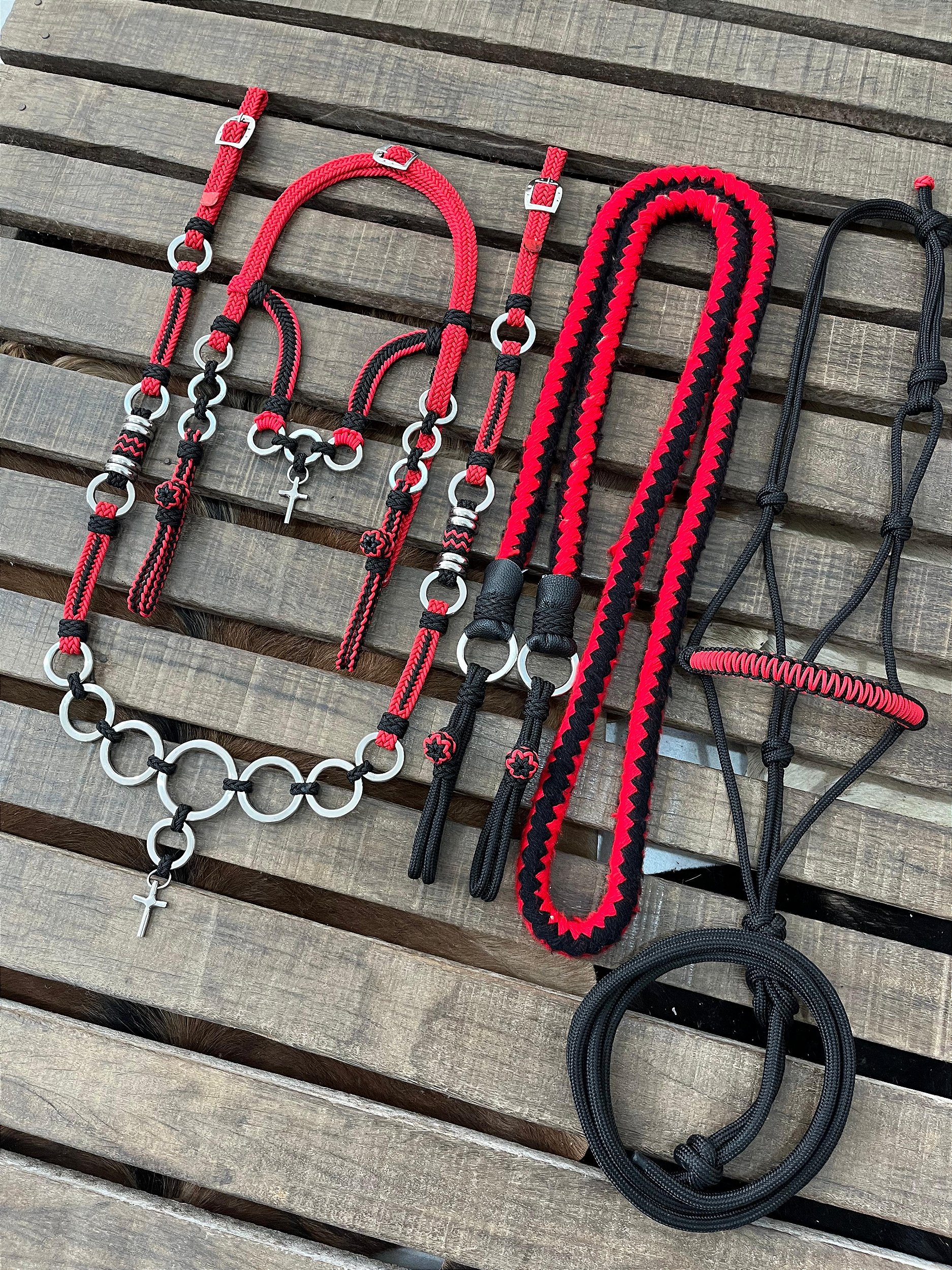 Traia de Frente - Vermelho / Preto - Traias Ferreira