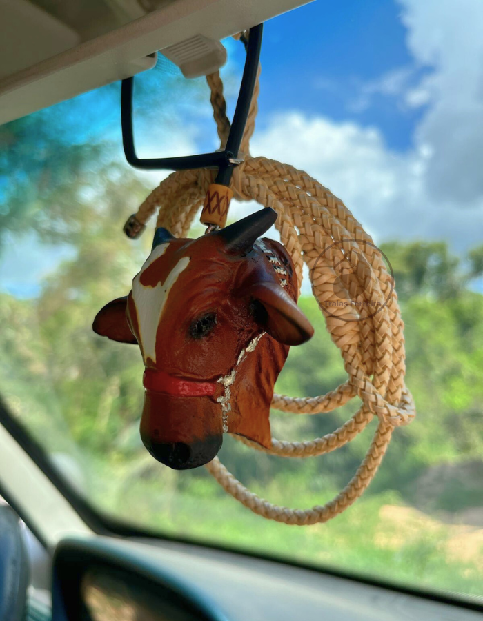 Enfeite De Retrovisor Boi Gado Nelore + Mini Laço - Traias Ferreira