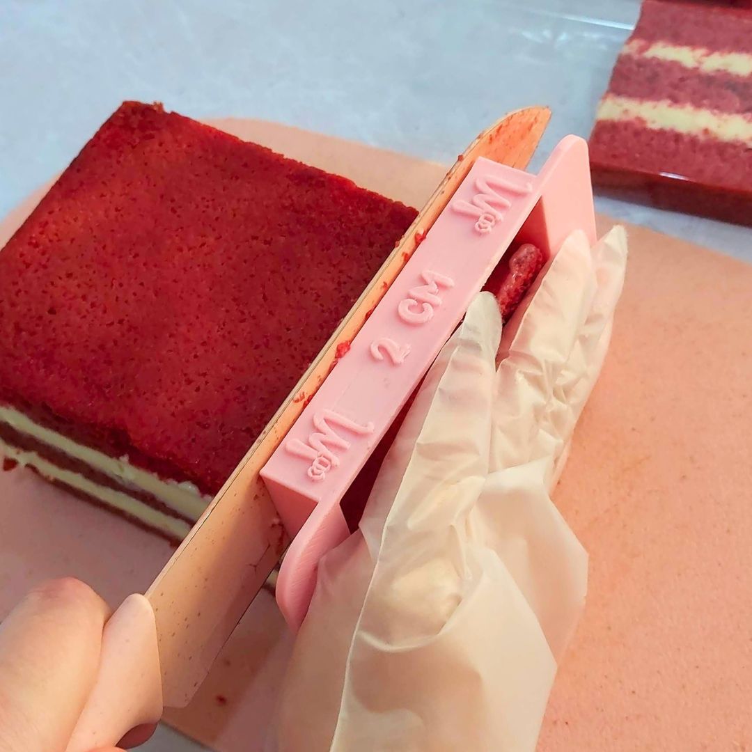 Guia para slice cake - Cortadores, texturas e espátulas para ...