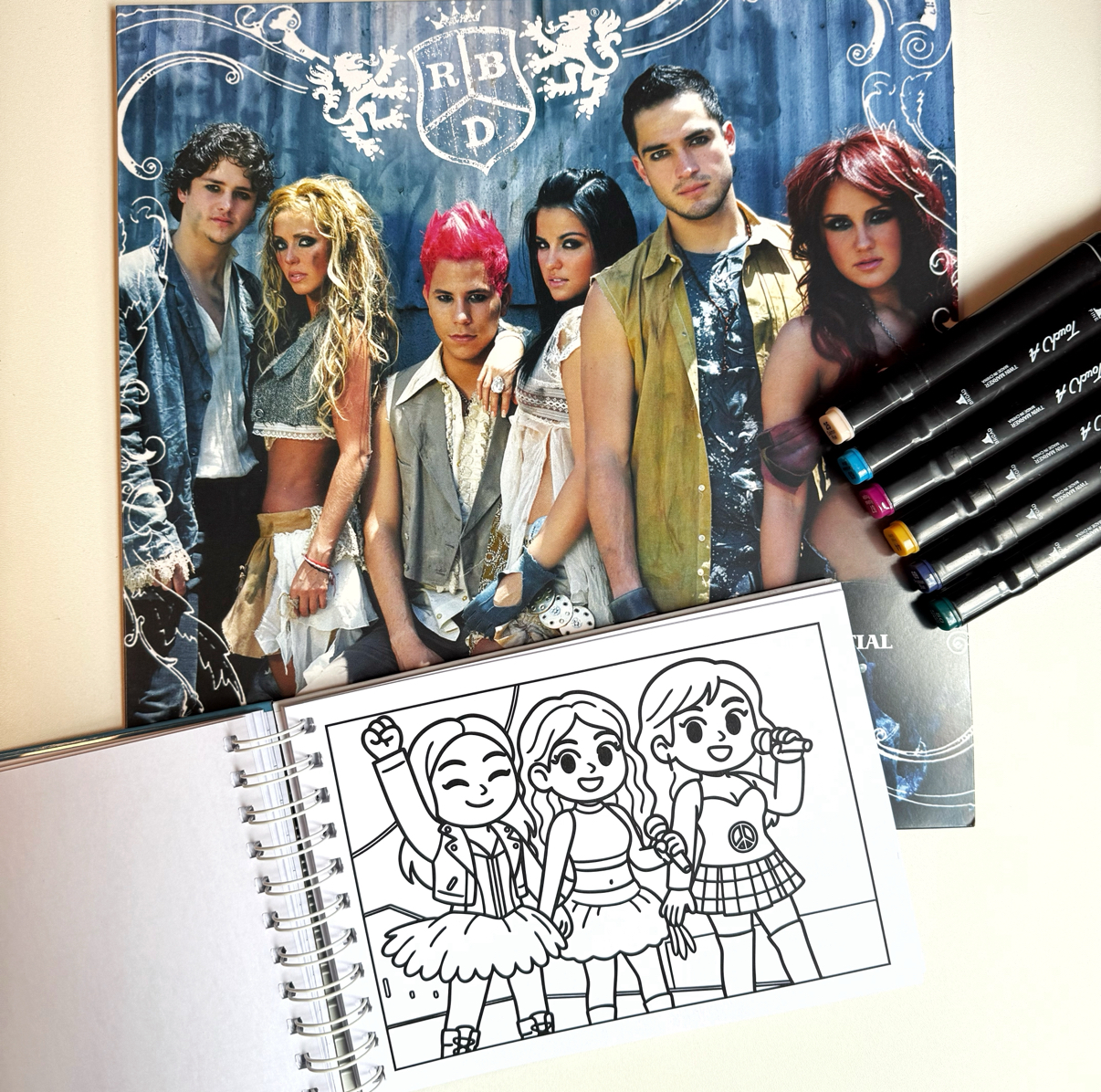 Livro de Colorir Versão RBD - Soy Rebelde Fan Store - Livros de colorir ...