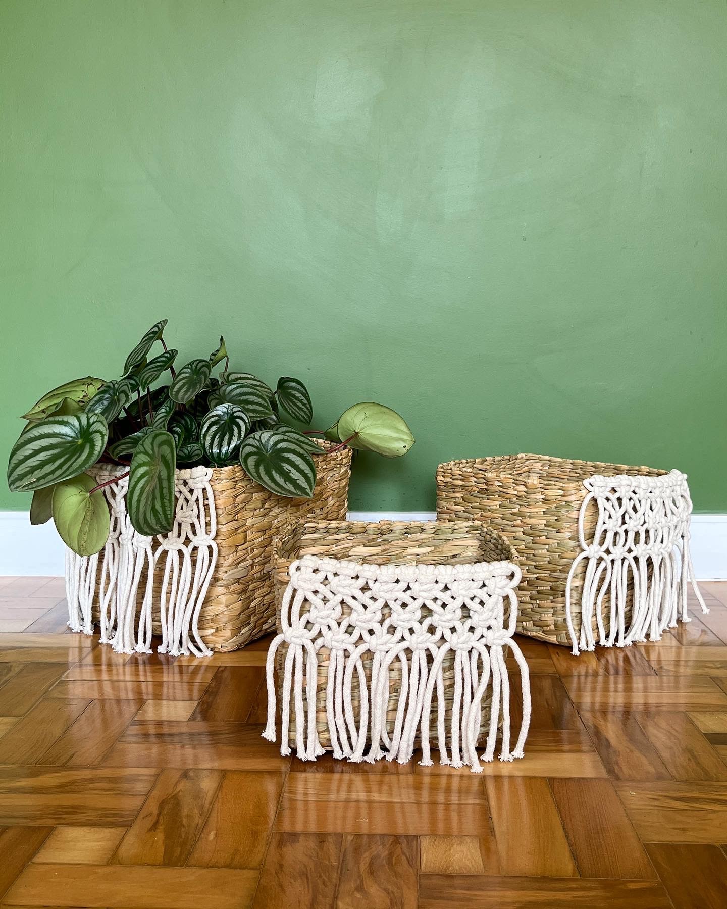 Cachepot Quadrado com Macrame - Produtos de Decoração feitos por mãos ...