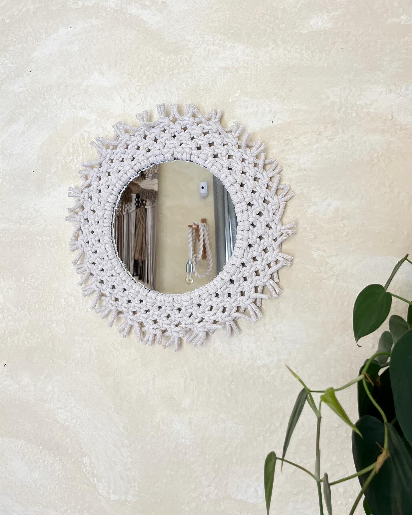 Espelho Gerbera | 35 cm - Produtos de Decoração feitos por mãos brasileiras