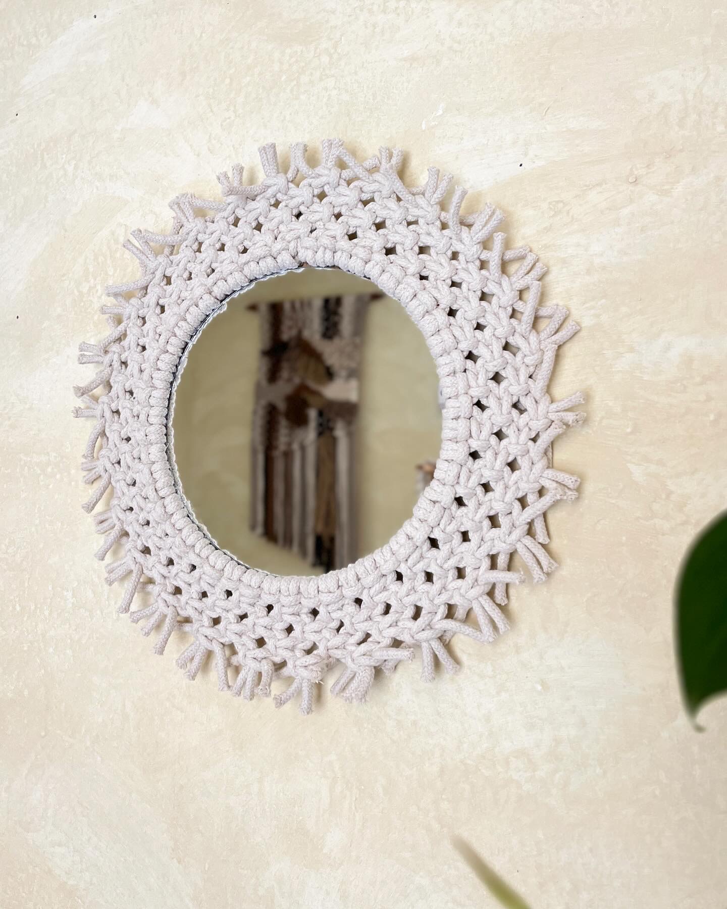 Espelho Gerbera | 35 cm - Produtos de Decoração feitos por mãos brasileiras