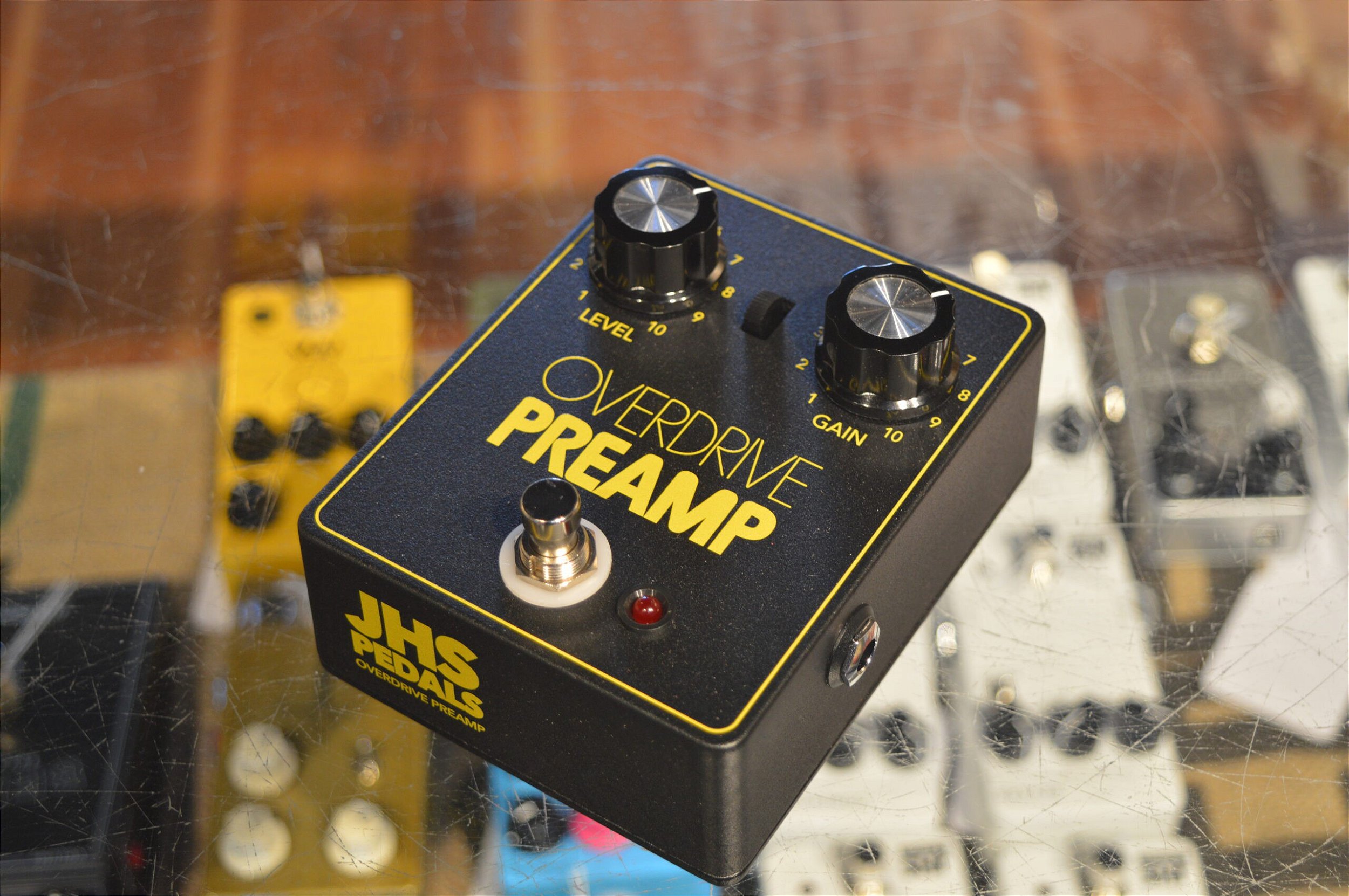 Pedal JHS OP Overdrive Preamp para Guitarra - Planet Music Express