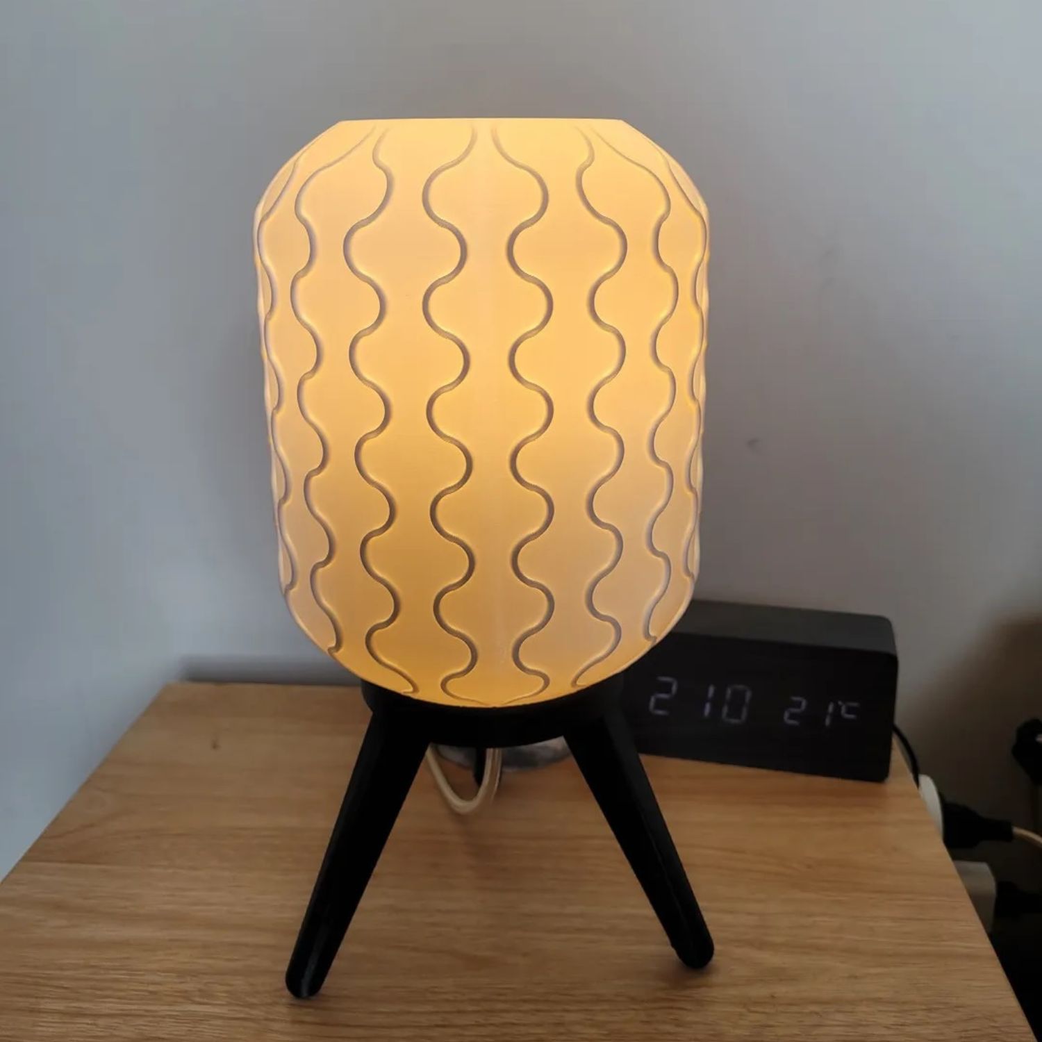 Abajur Luminária Mesa Sala Quarto Moderno Leitura C/ Lâmpada - Trinity ...