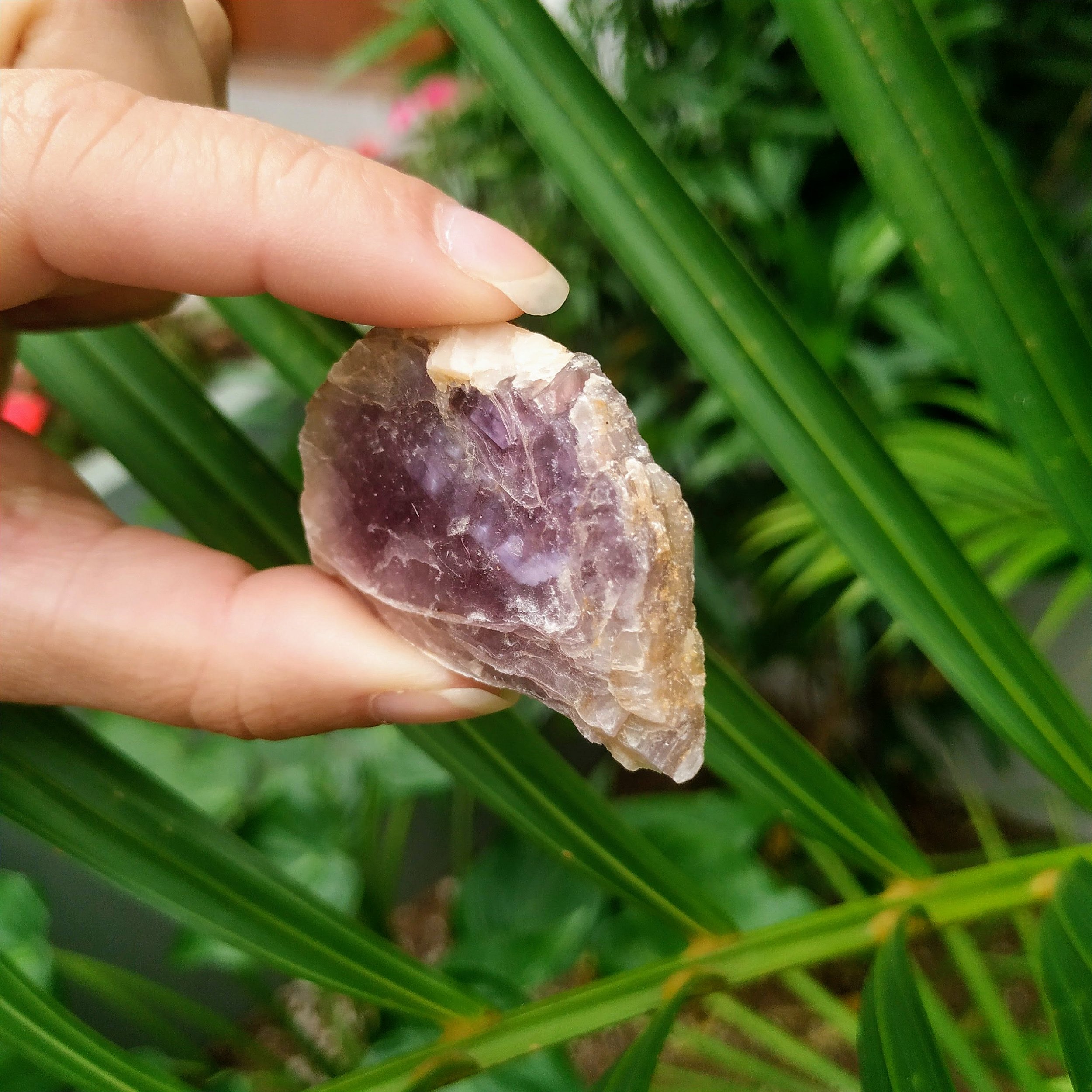 Pedra Bruta Mica Roxa Natural - Patuá Cristais