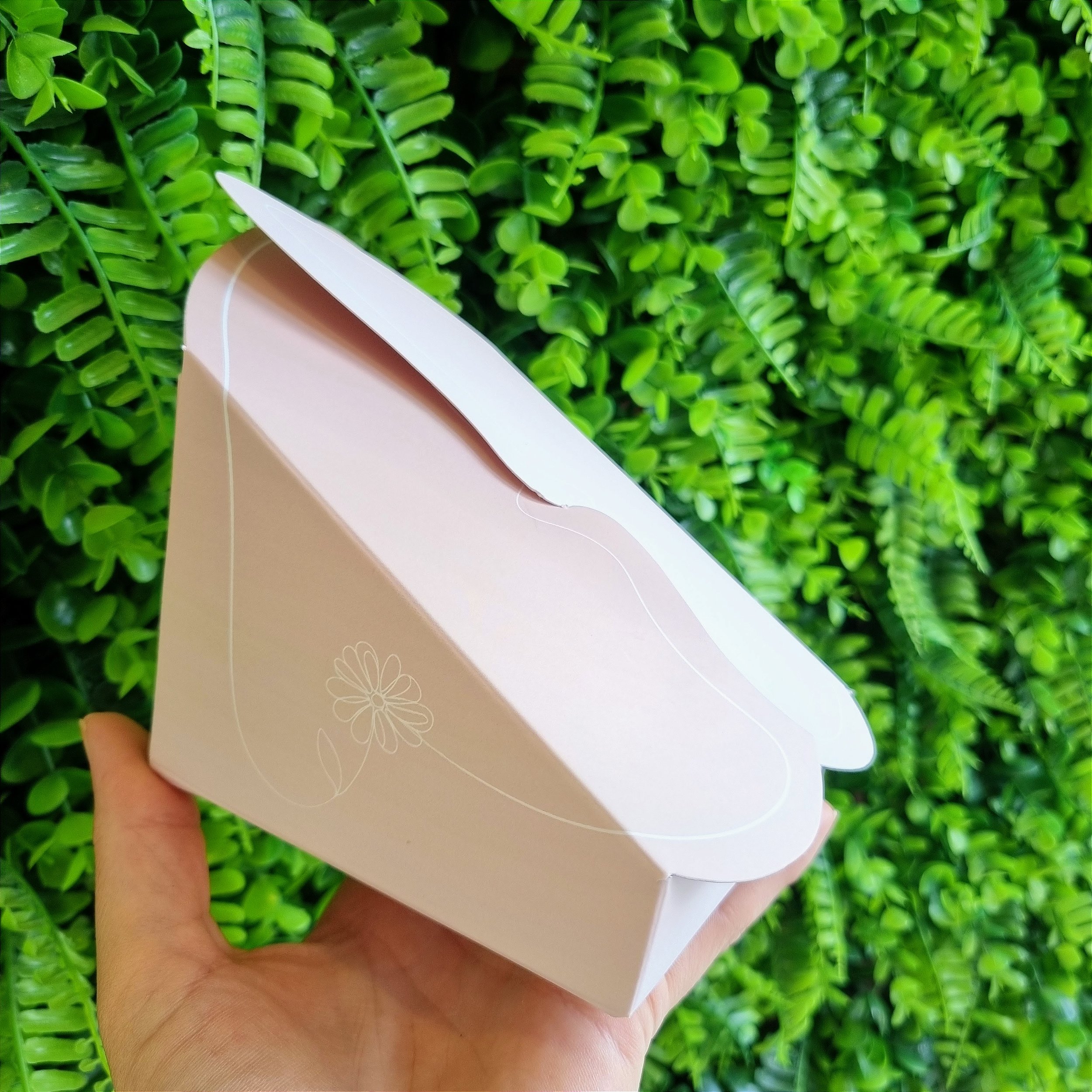 Borboleta Ágata Pink - Coleção Asas - Patuá Cristais