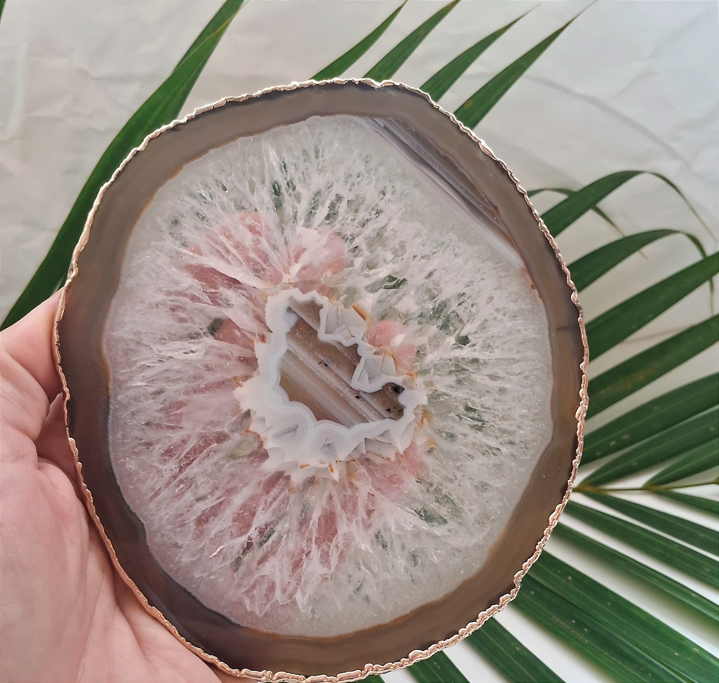 Chapa Ágata Marrom - Borda Dourada - Patuá Cristais